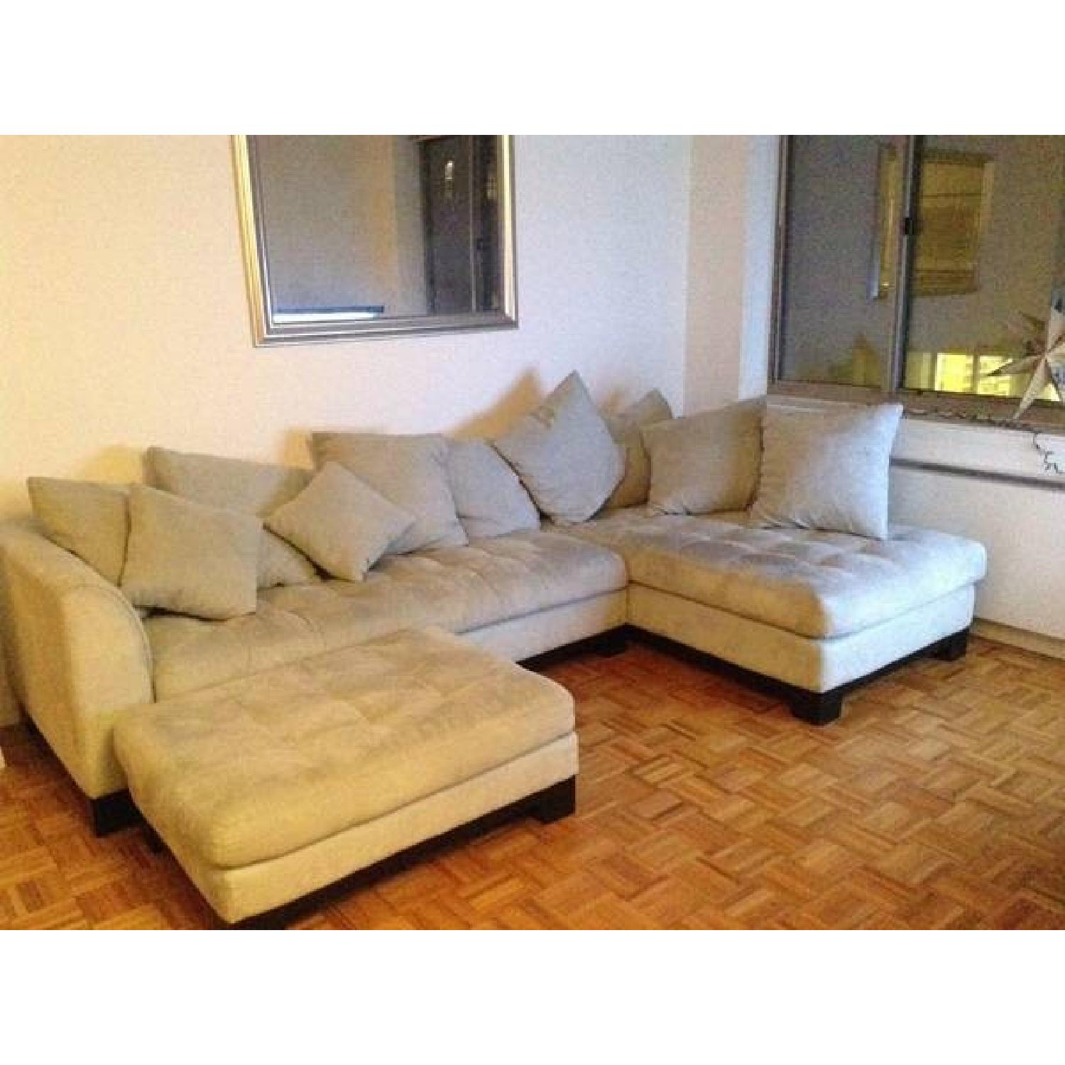 Beautiful Modern Sectional Sofa - AptDeco