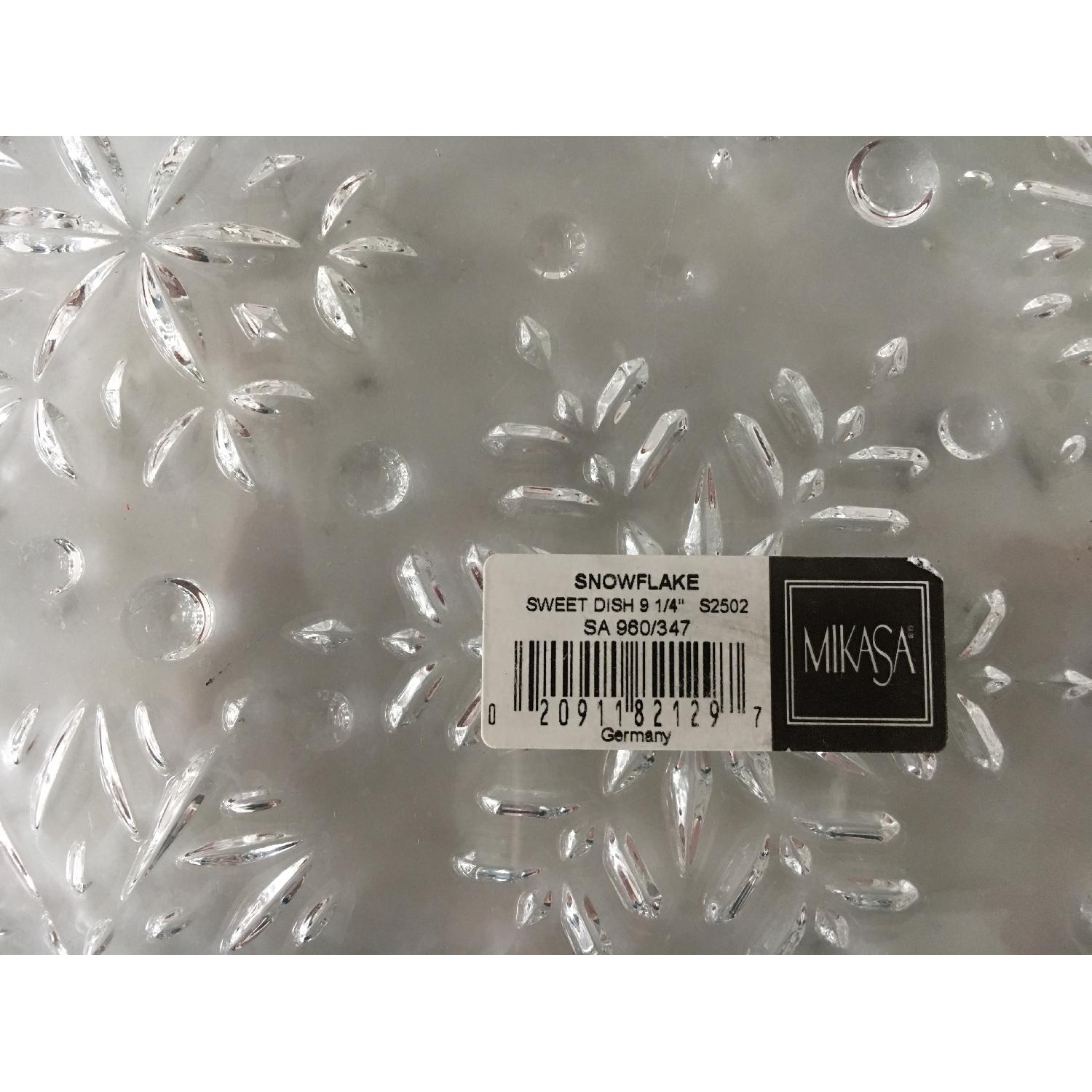 Snowflake Candy/Sweet Dish - AptDeco