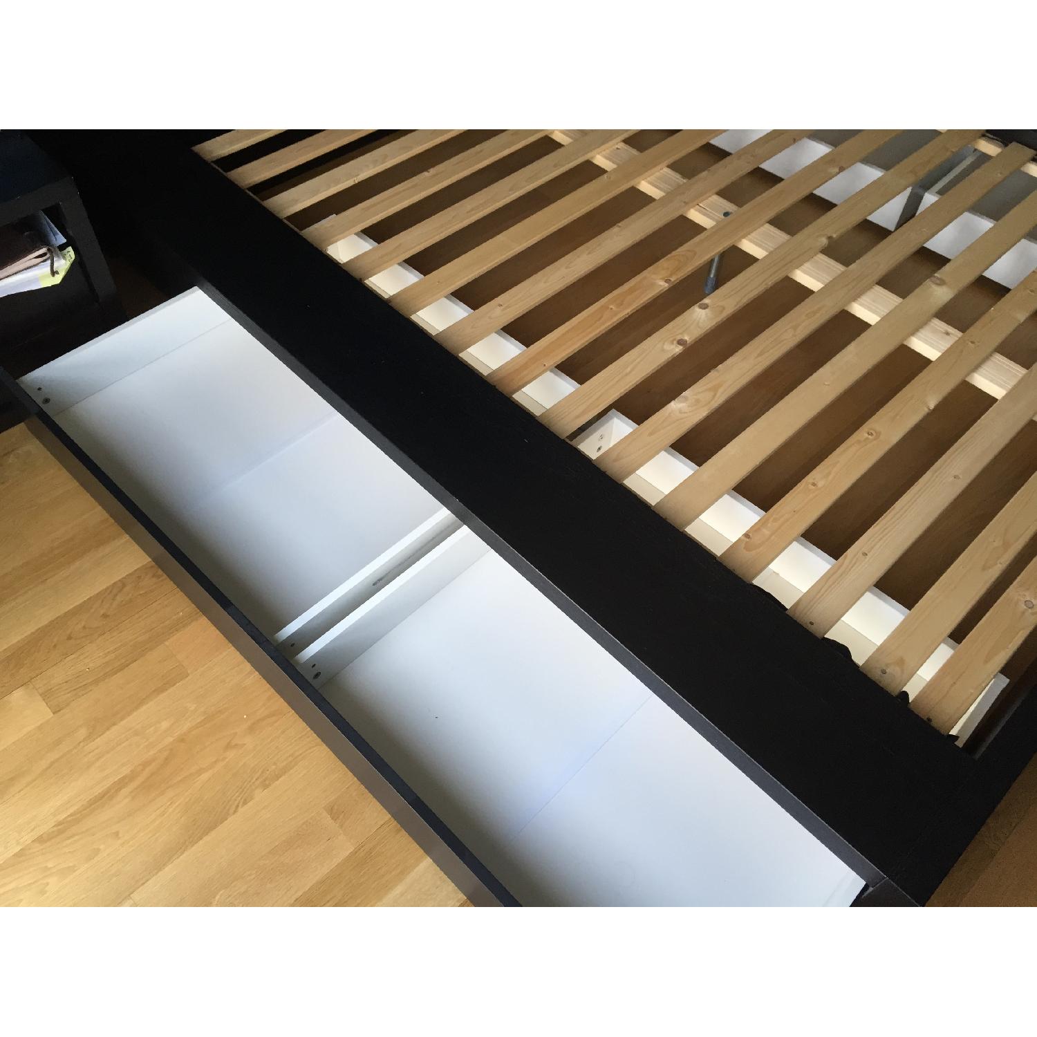 BoConcept Limo Queen Bed w/ Headboard - AptDeco