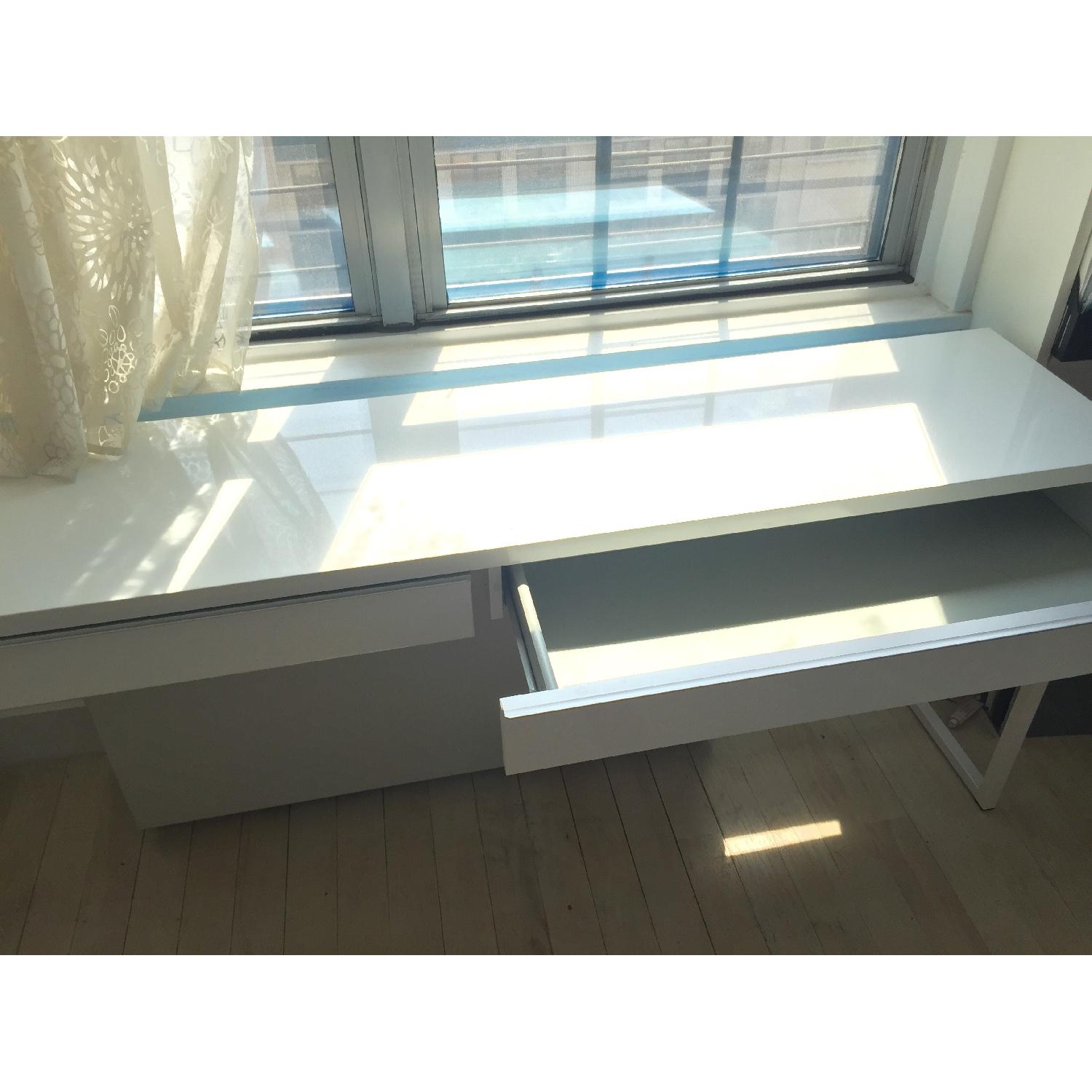 Ikea Besta Burs High Gloss White Desk - AptDeco