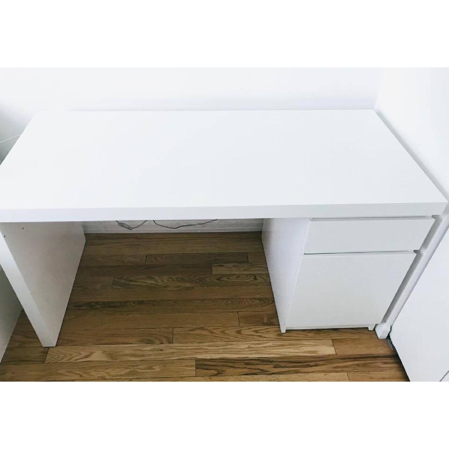 Ikea Malm Desk in White - AptDeco