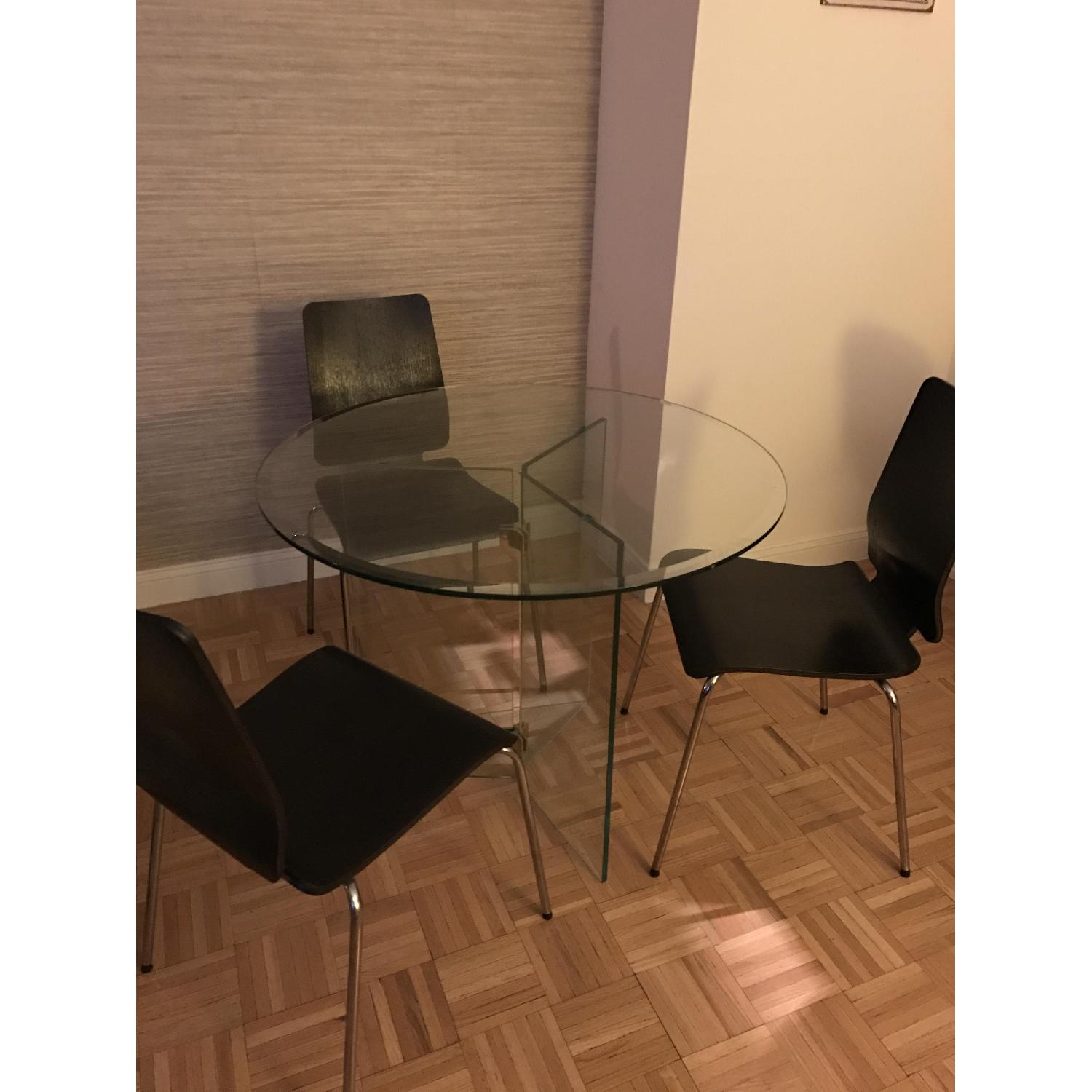 Custom Round Glass Dining Table w/ 3 Chairs - AptDeco