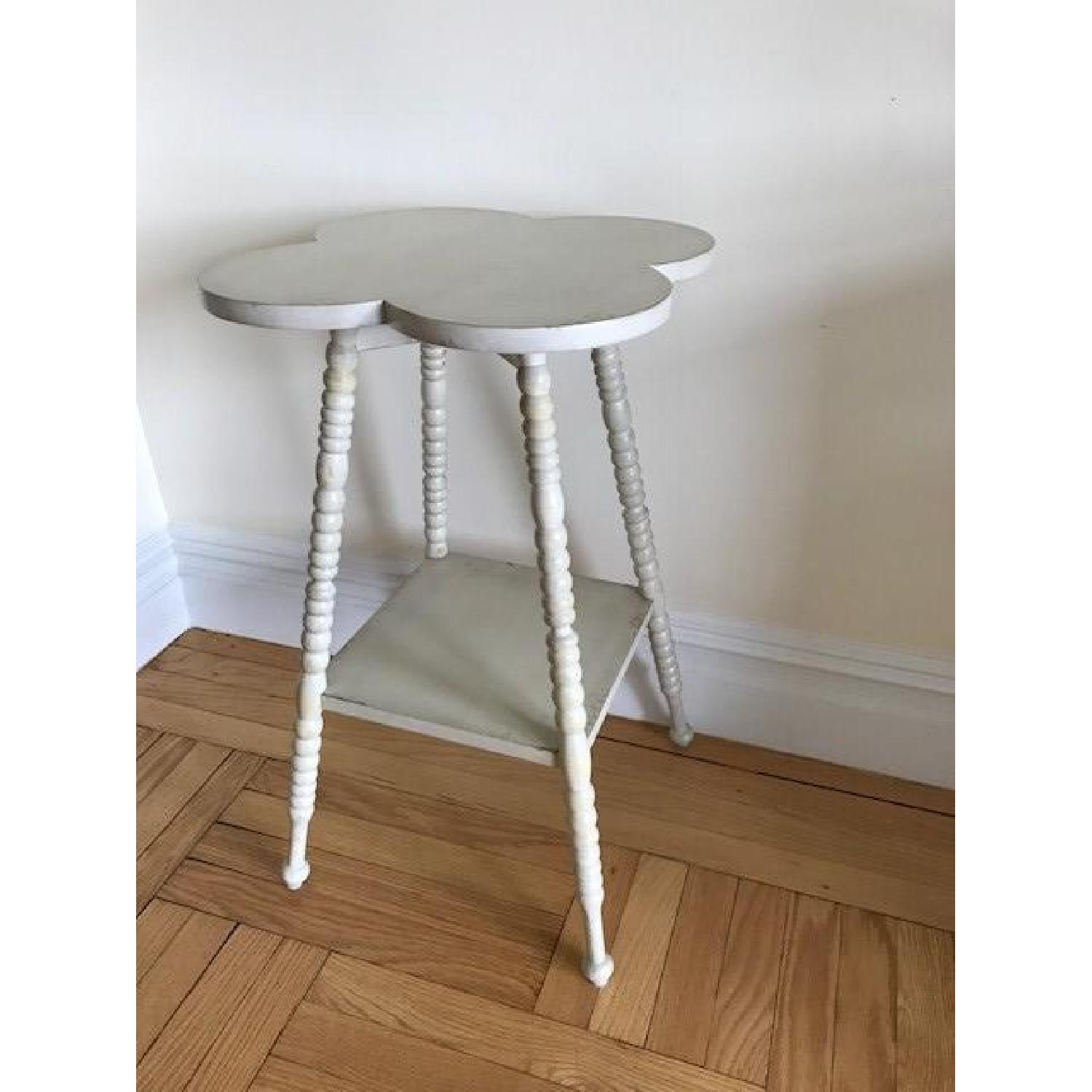 Ethan Allen Clover Side Table - AptDeco