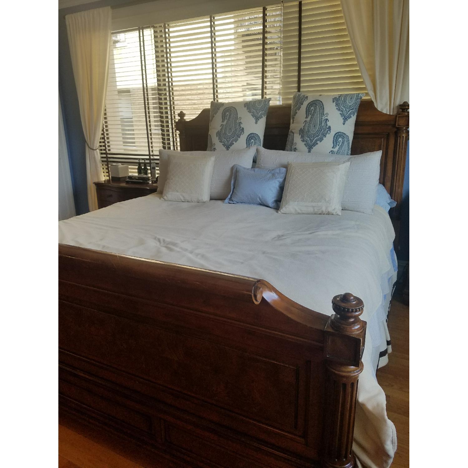 Wentworth sleigh bed store