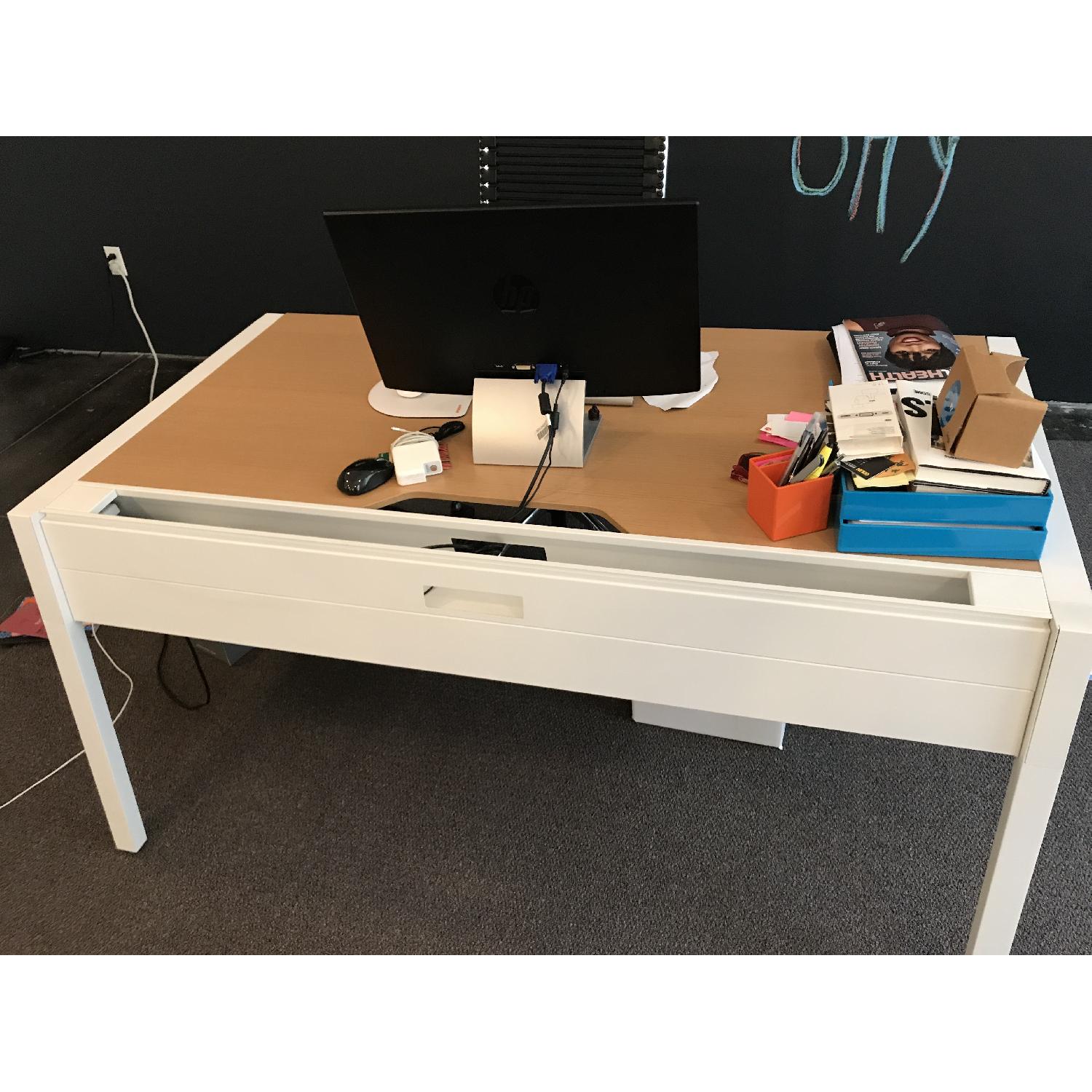 Poppin Single Person Desk - AptDeco