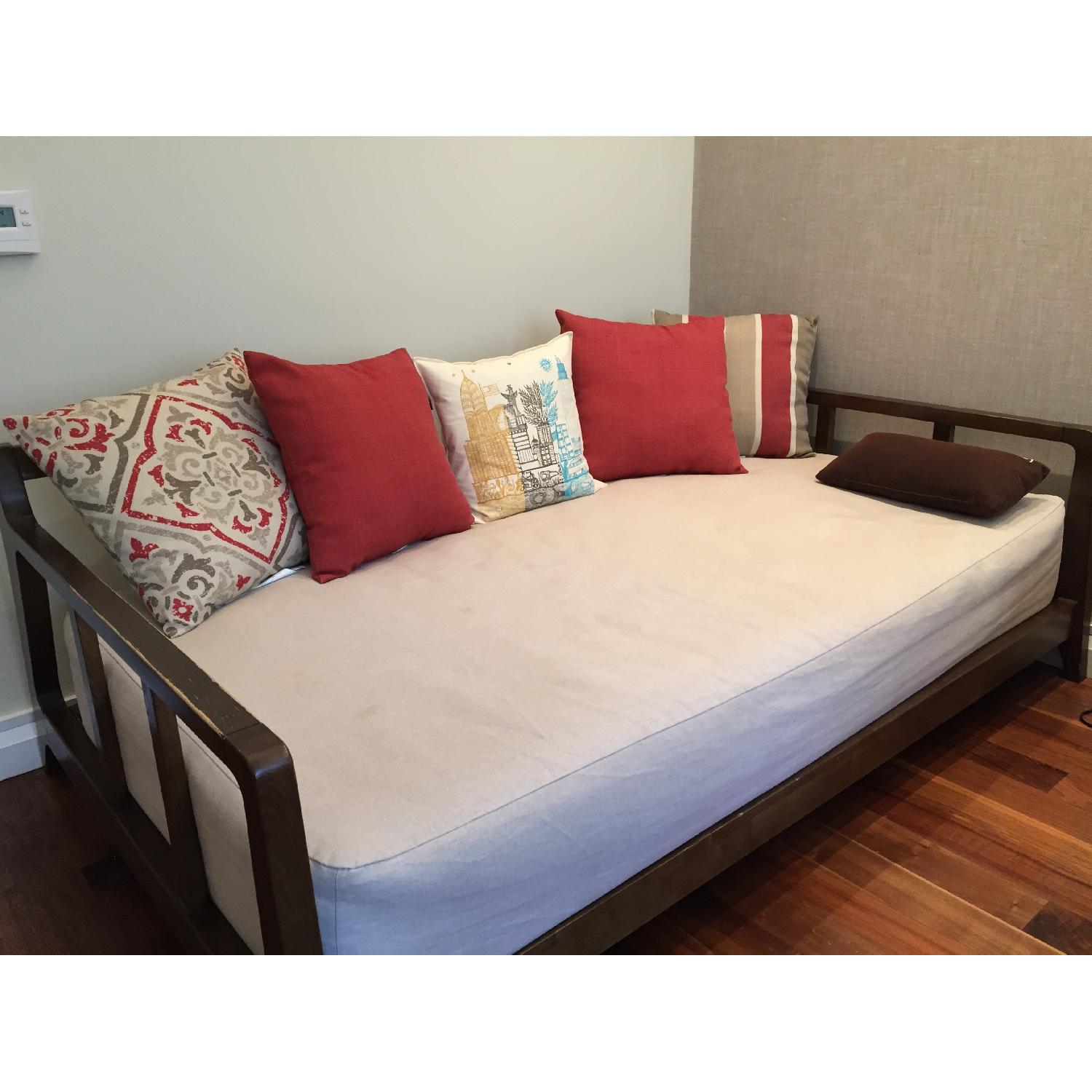 CB2 Lounger/DayBed - AptDeco