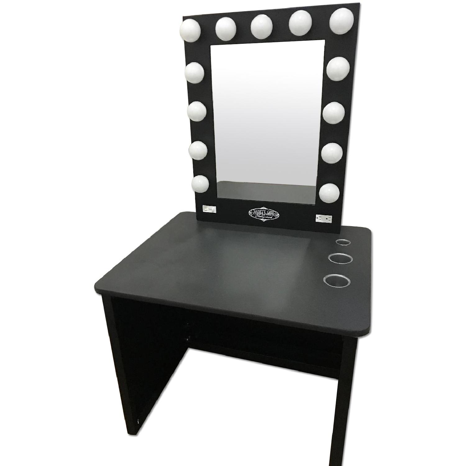 Metal Vanity Table - AptDeco