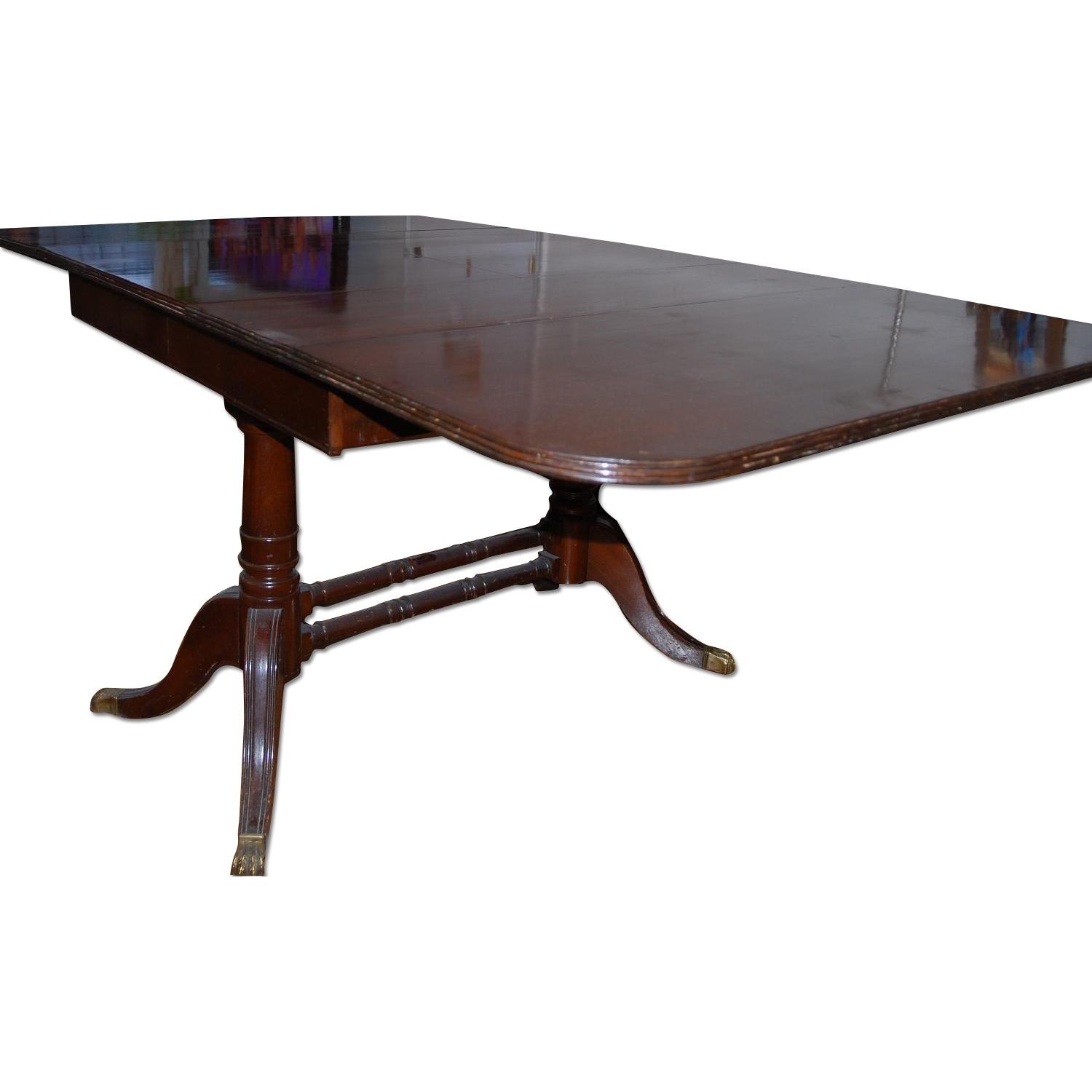 Antique Expandable Dining table - AptDeco