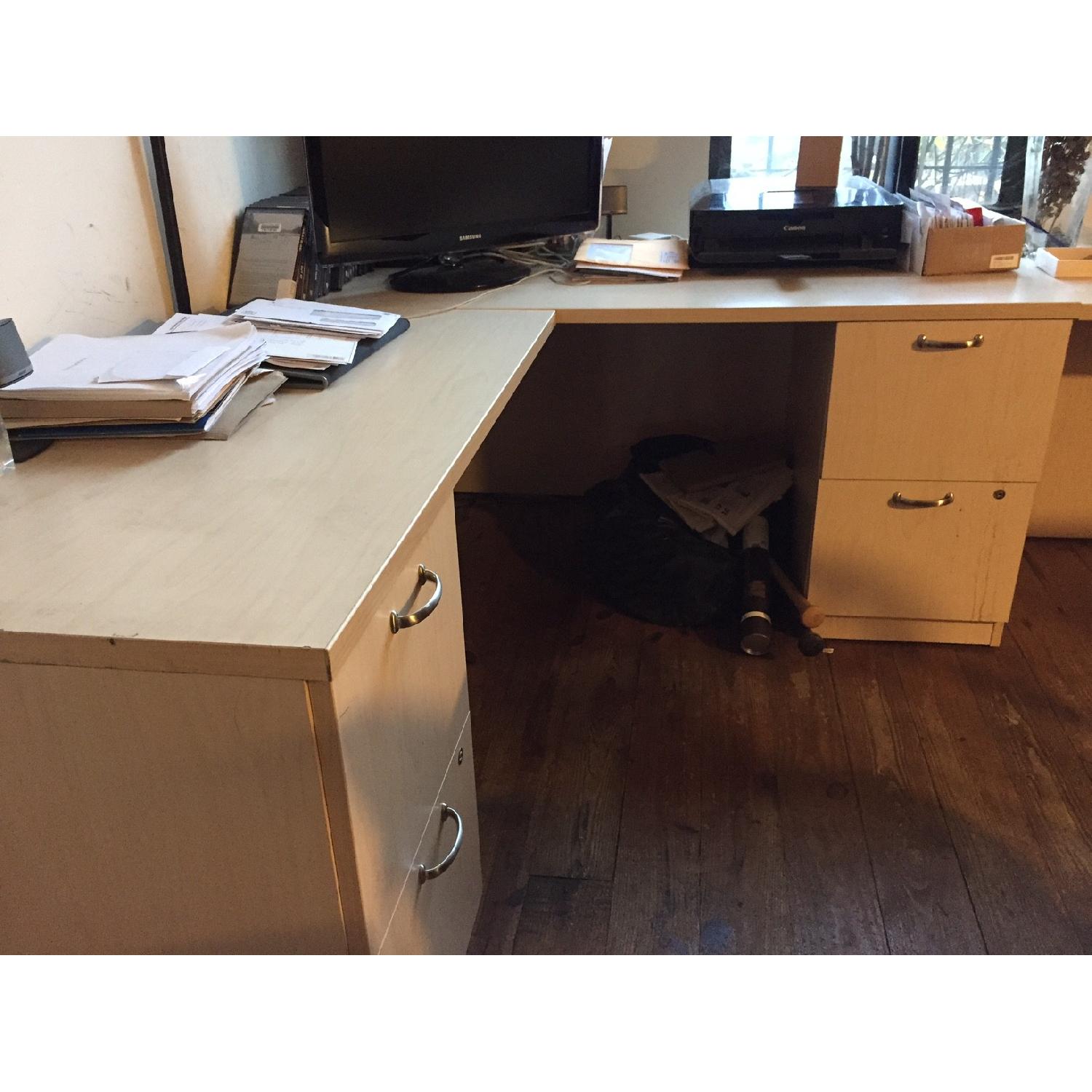 Steelcase Currency Single-Pedestal Desk - AptDeco