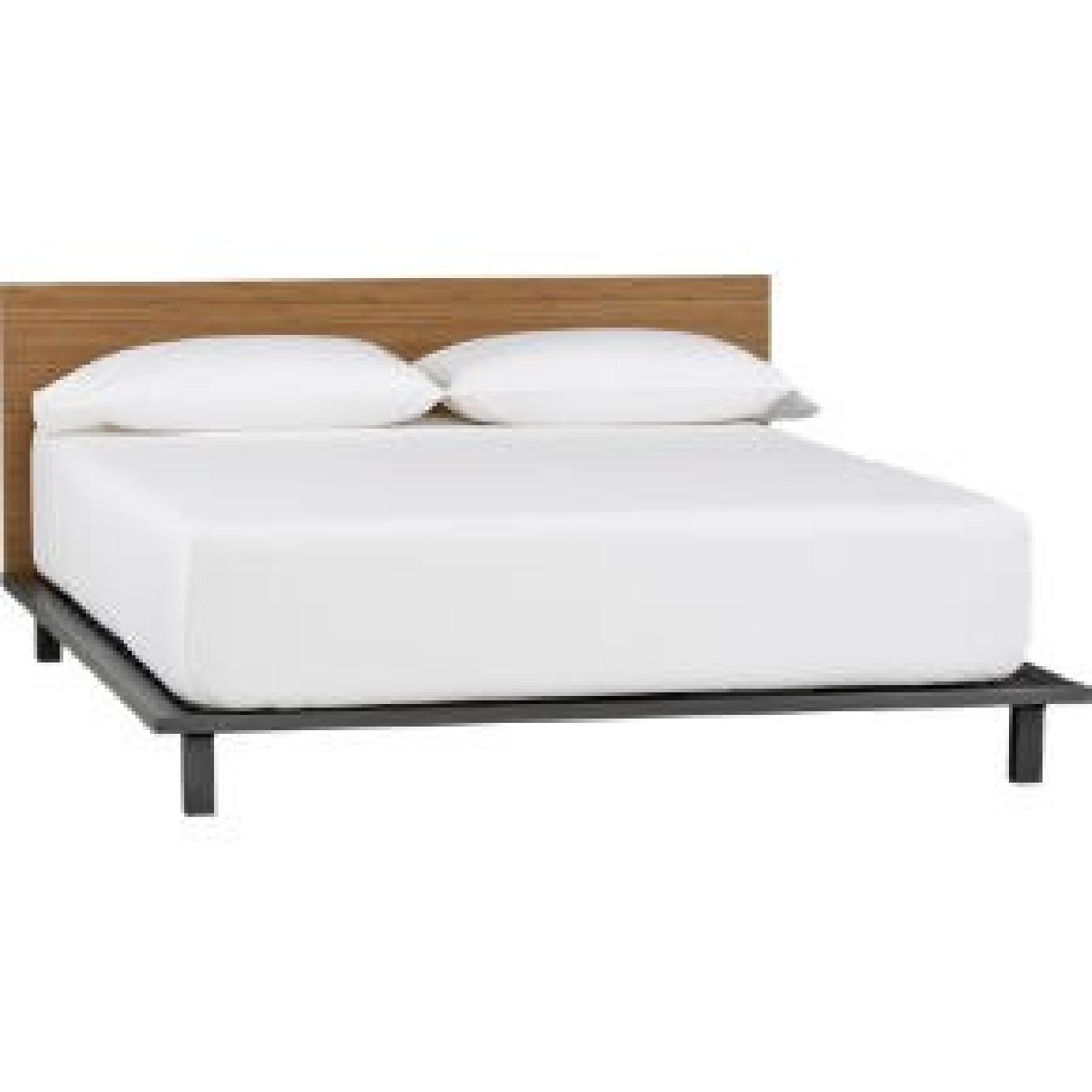 CB2 Tatami Bamboo Platform Bed - AptDeco