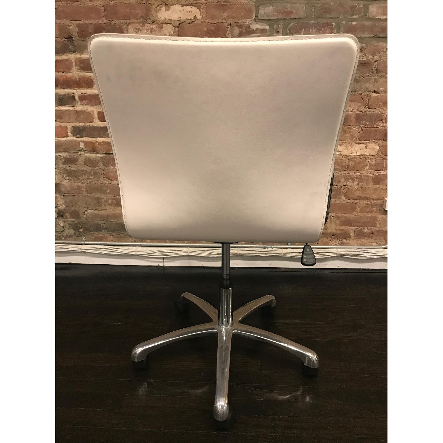 Crate & Barrel Ripple Ivory Leather Office Chair - AptDeco