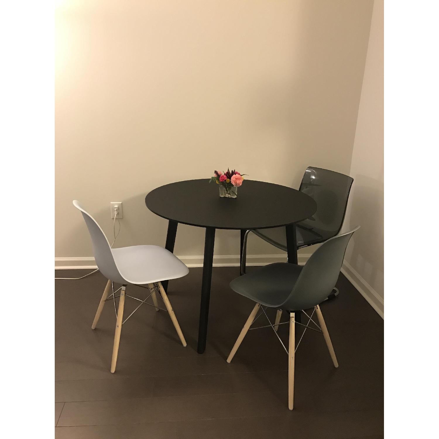 Hay Copenhague Round Dining Table - AptDeco