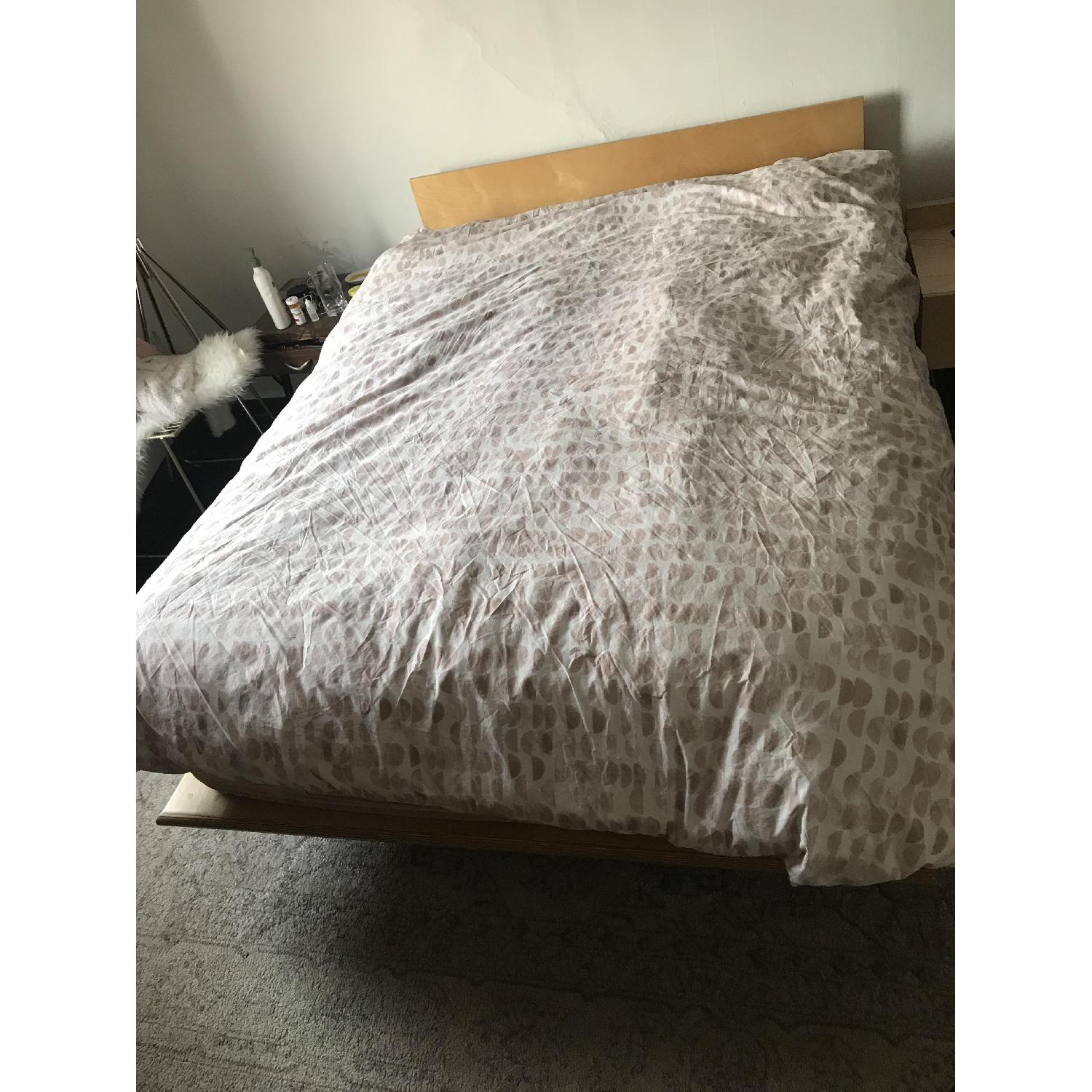 Modernica Case Study Bed - AptDeco