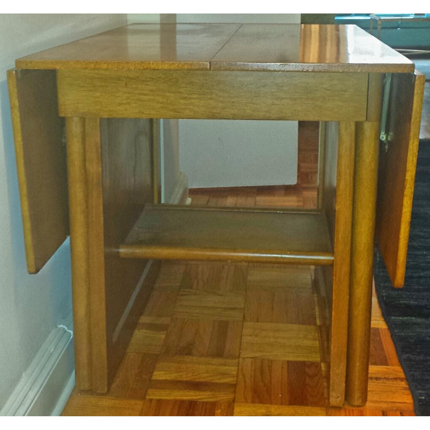 Adjustable Wood Table w/ 5 Extra Leaves - AptDeco