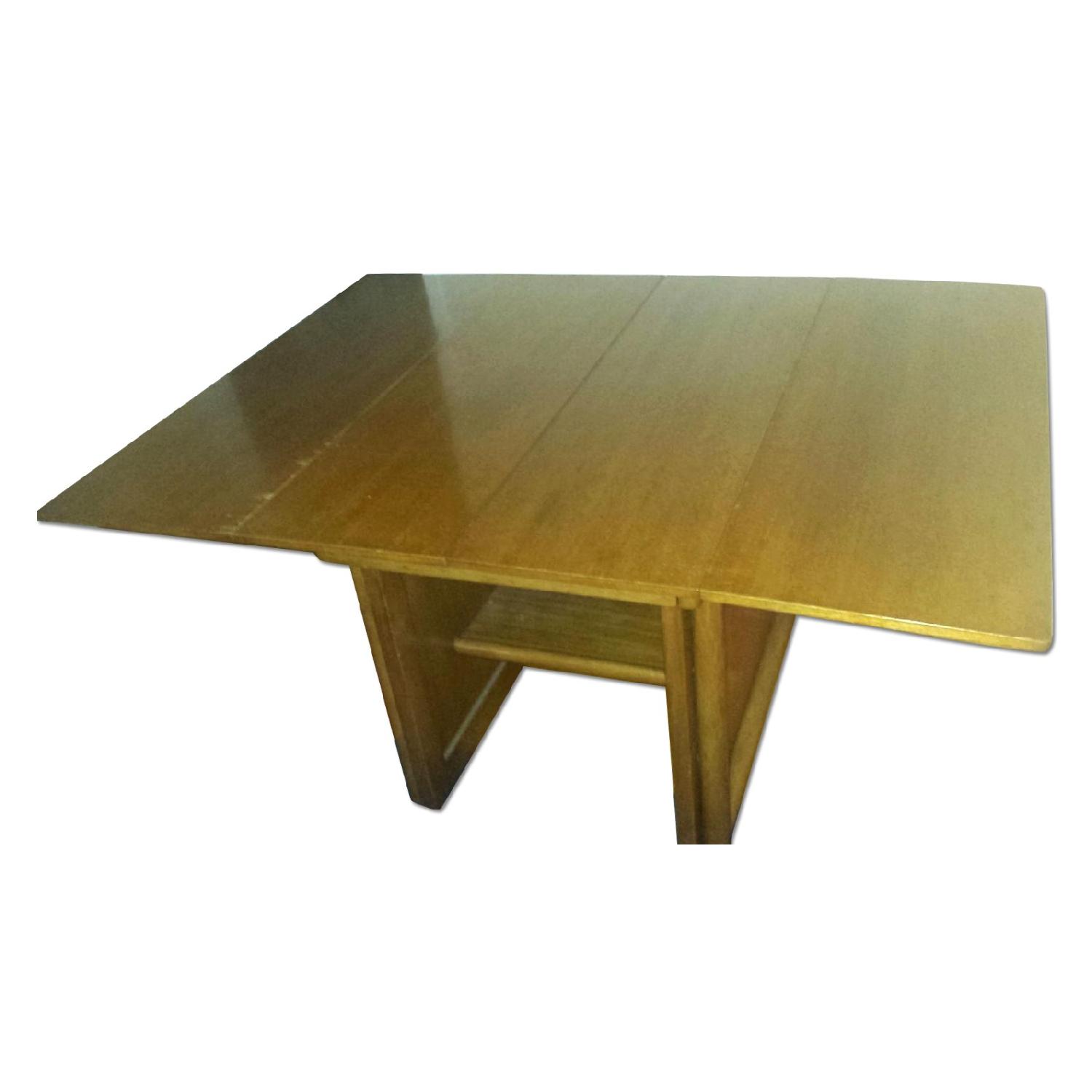 Adjustable Wood Table w/ 5 Extra Leaves - AptDeco