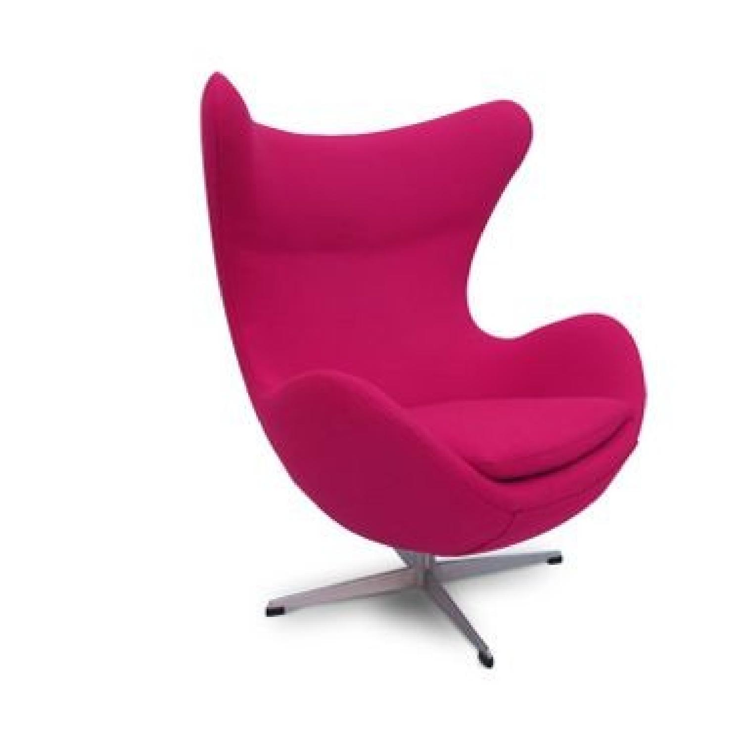 Arne Jacobsen Pink Egg Chair - AptDeco