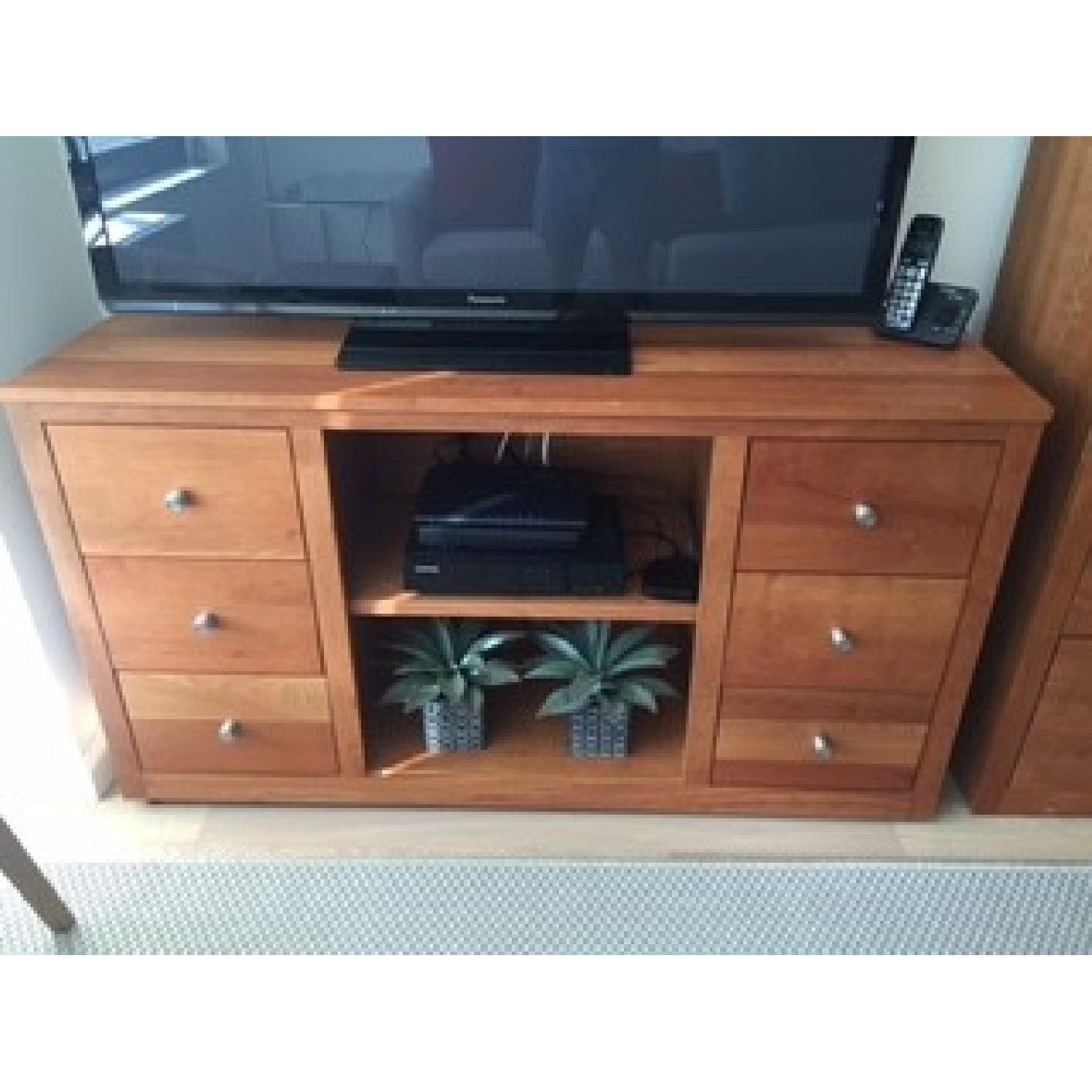 Maple Media Console - AptDeco