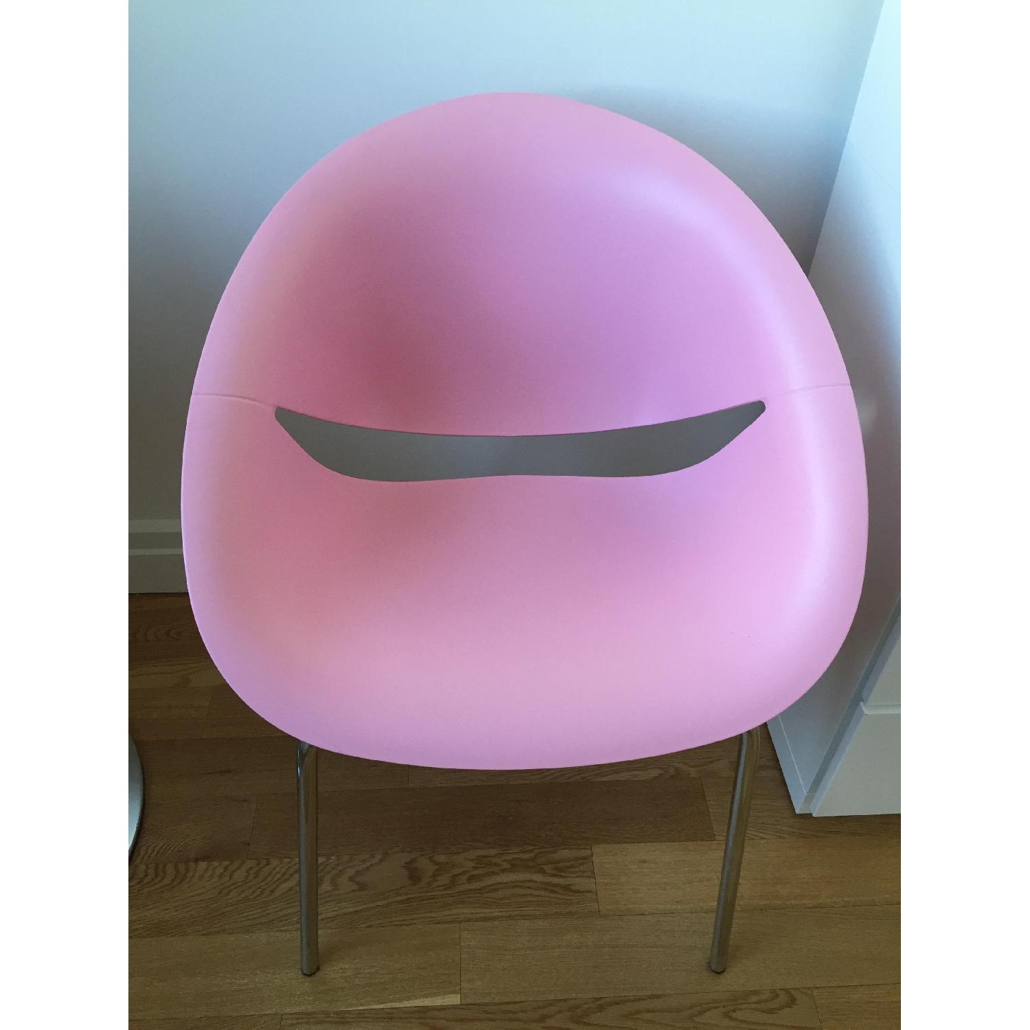 Red Apple Light Pink Smiley Chair - AptDeco