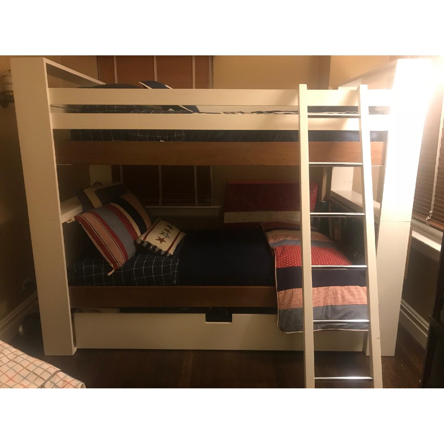 DucDuc Austin Bunk Bed - AptDeco