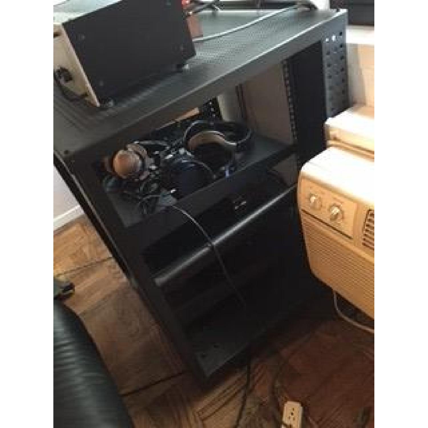 Metal Stereo Rack - AptDeco