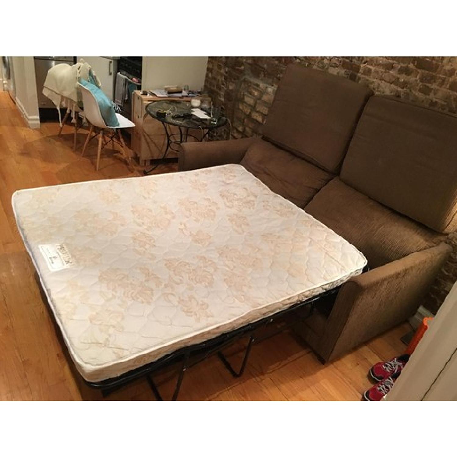 Jennifer Convertibles Sleeper Sofa w/ Queen Pullout - AptDeco
