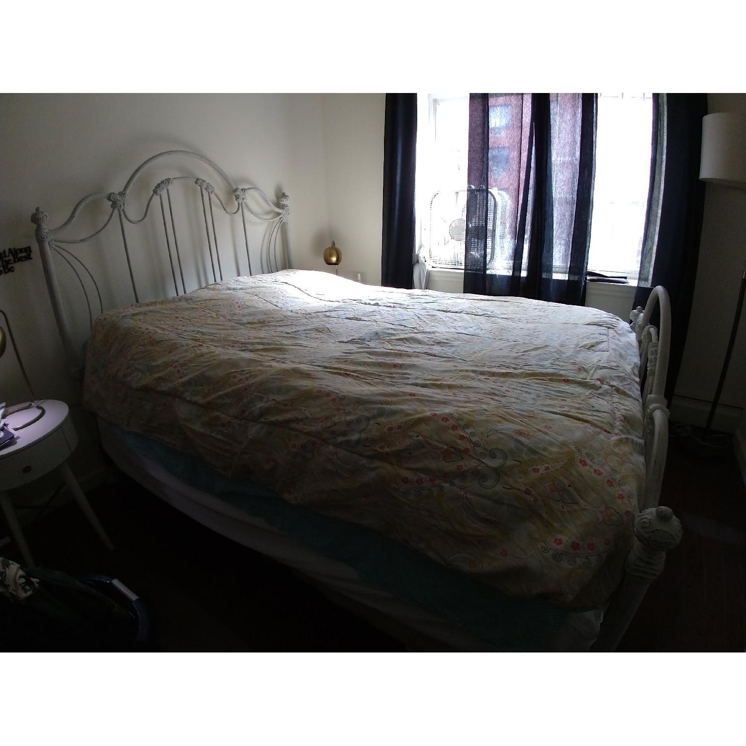 Wesley Allen Marlow Queen Iron Bed Frame - AptDeco