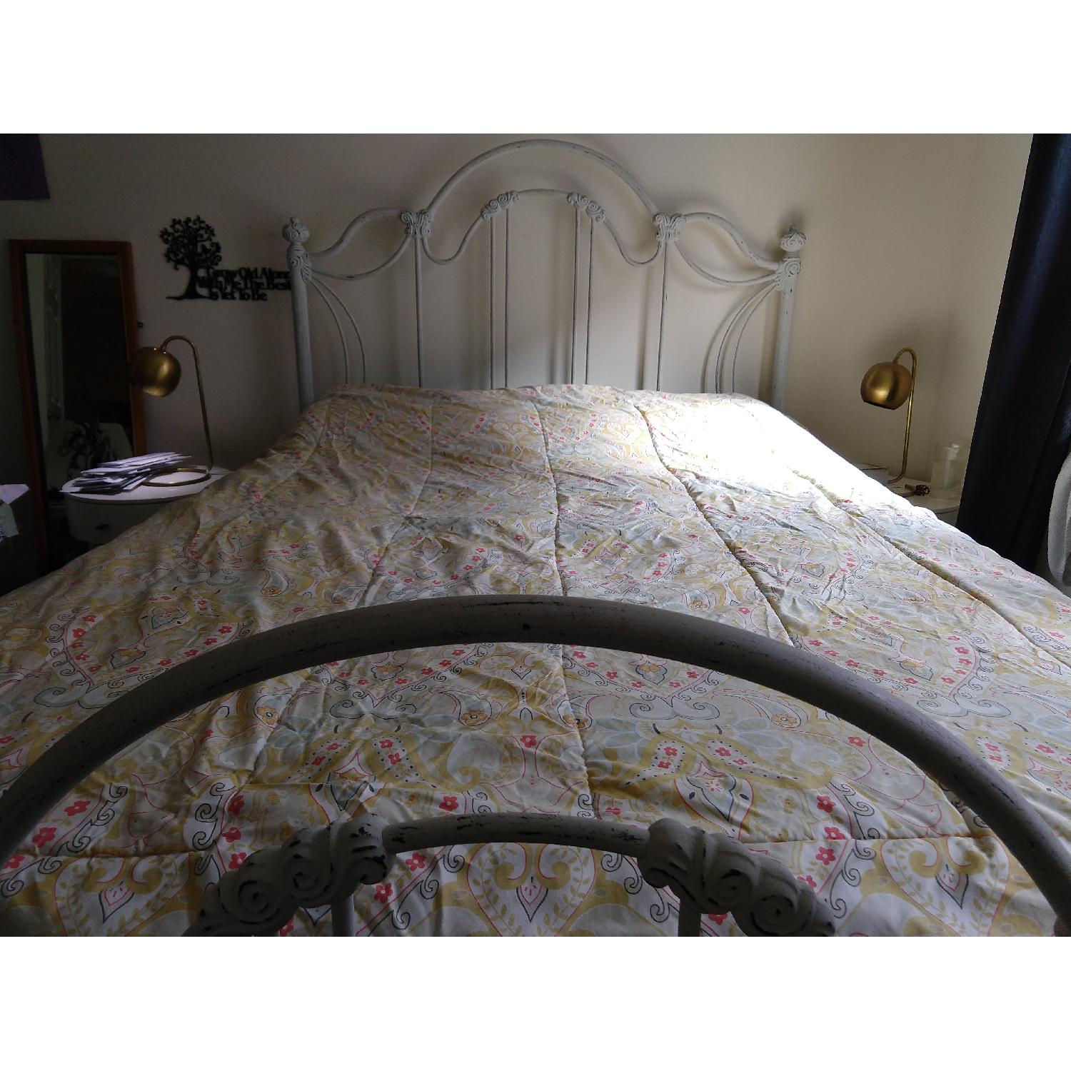 Wesley Allen Marlow Queen Iron Bed Frame - AptDeco