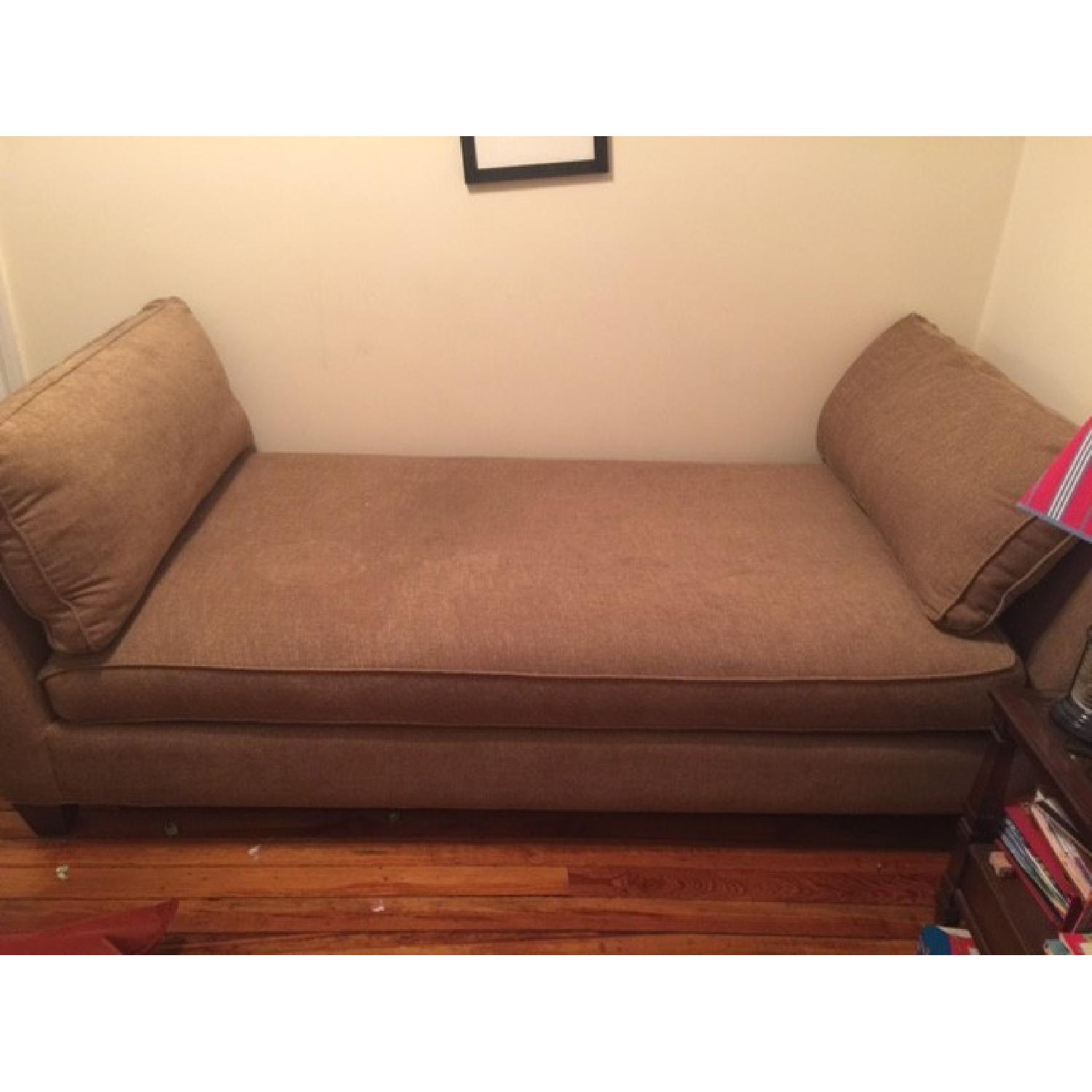 Crate & Barrel Simone Daybed - AptDeco