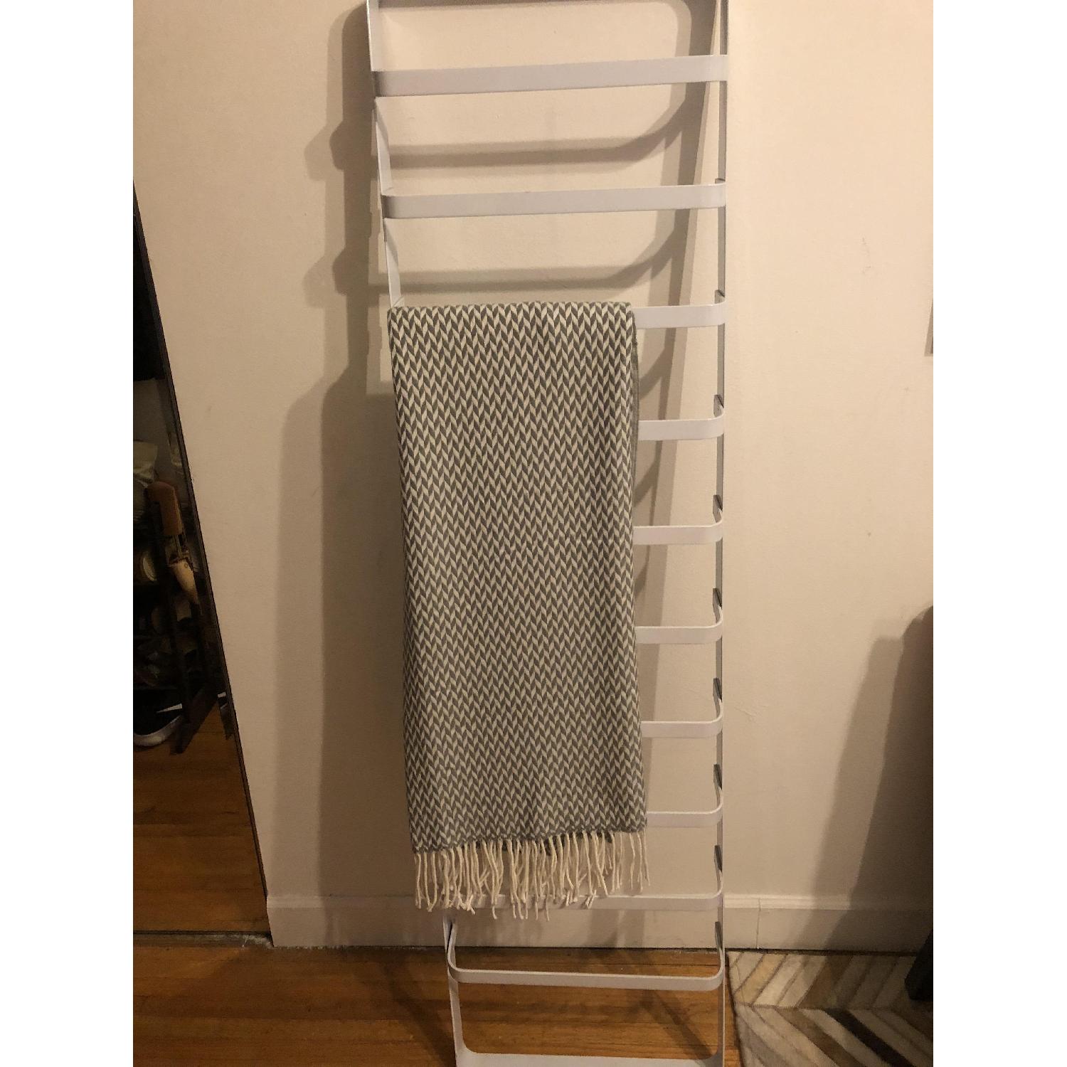 CB2 White Metal Leaning Rack - AptDeco