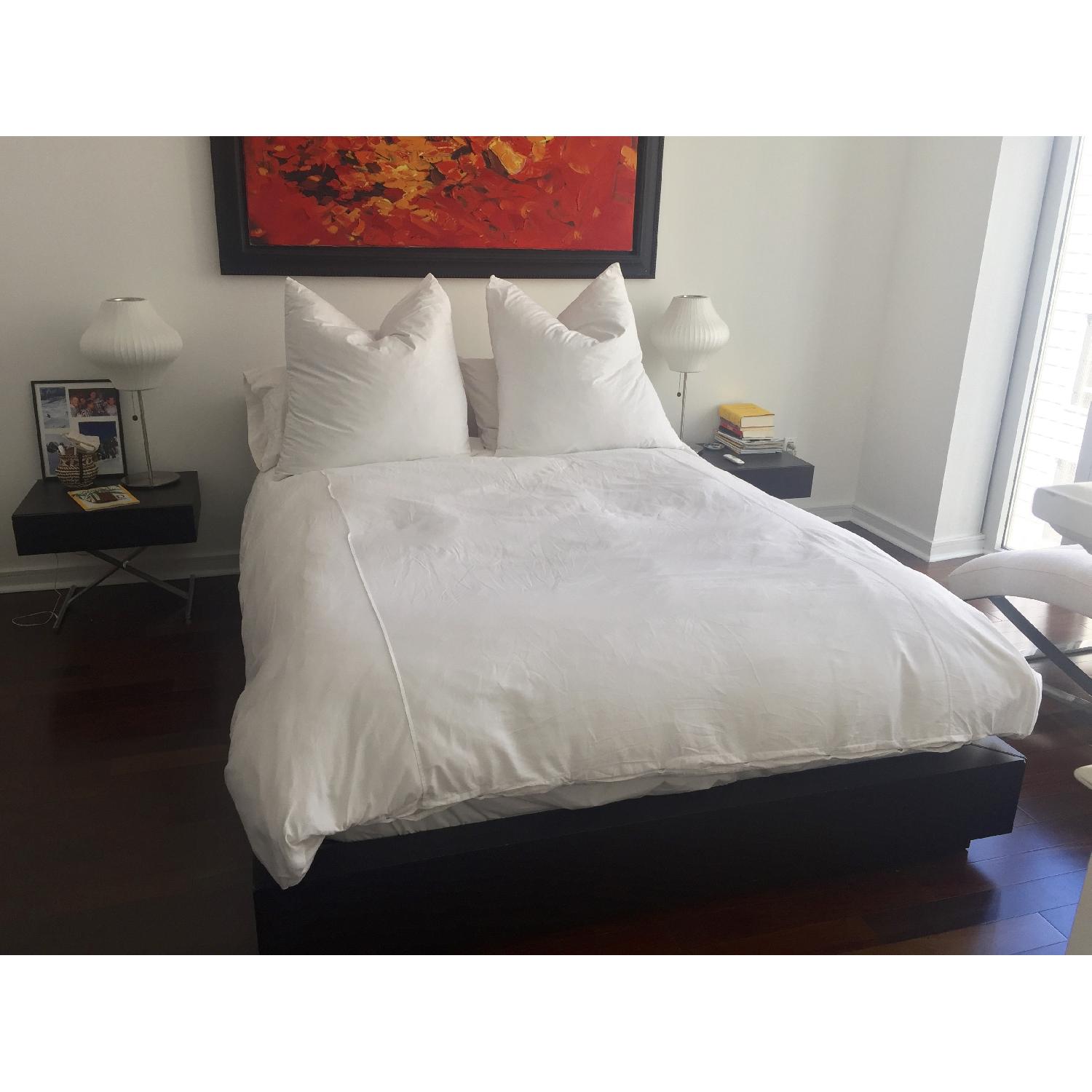 Poliform Arca Queen Size Bed - AptDeco