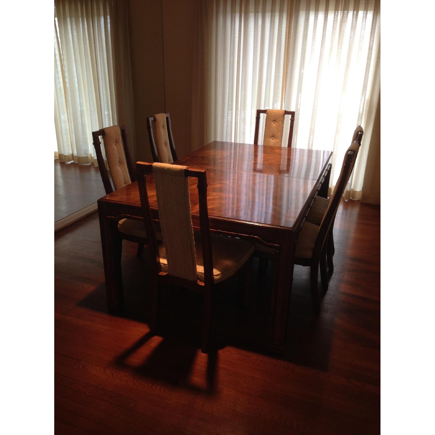 Wood Extendable Dining Room Table w/ 6 Chairs - AptDeco