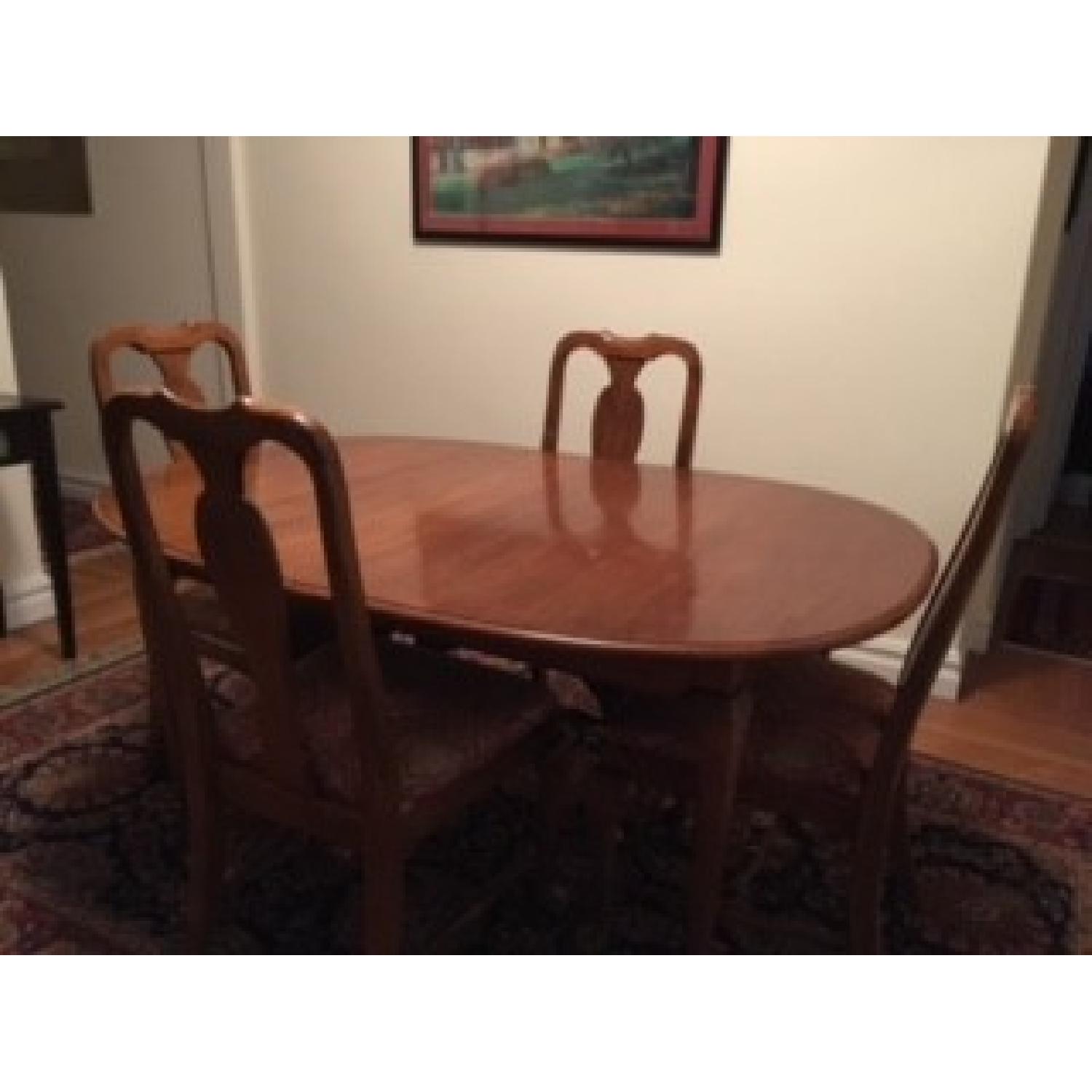 Ethan Allen French Country Dining Room Table w/ 4 Chairs - AptDeco