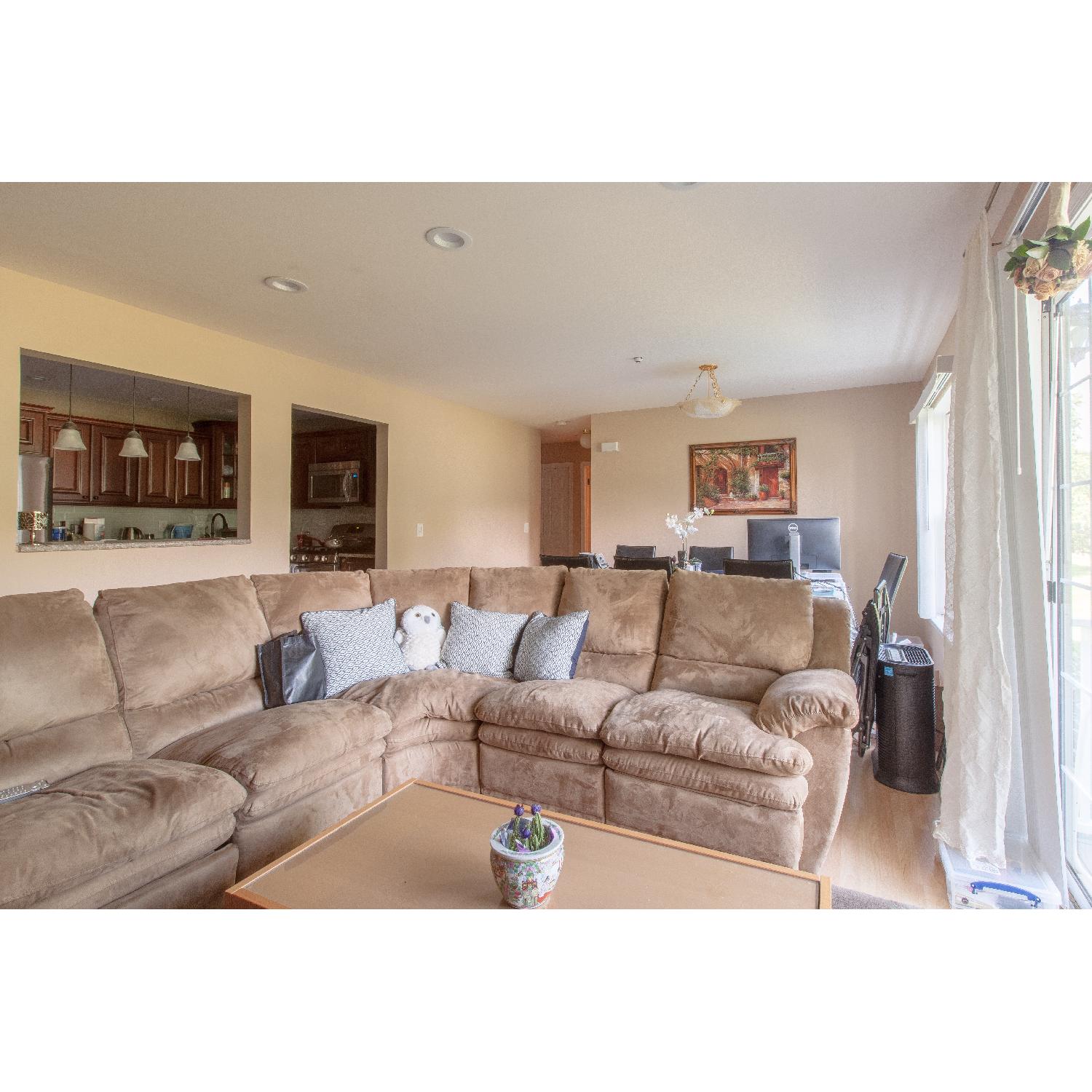 DeCoro 3-Piece Microfiber Sectional Sofa - AptDeco