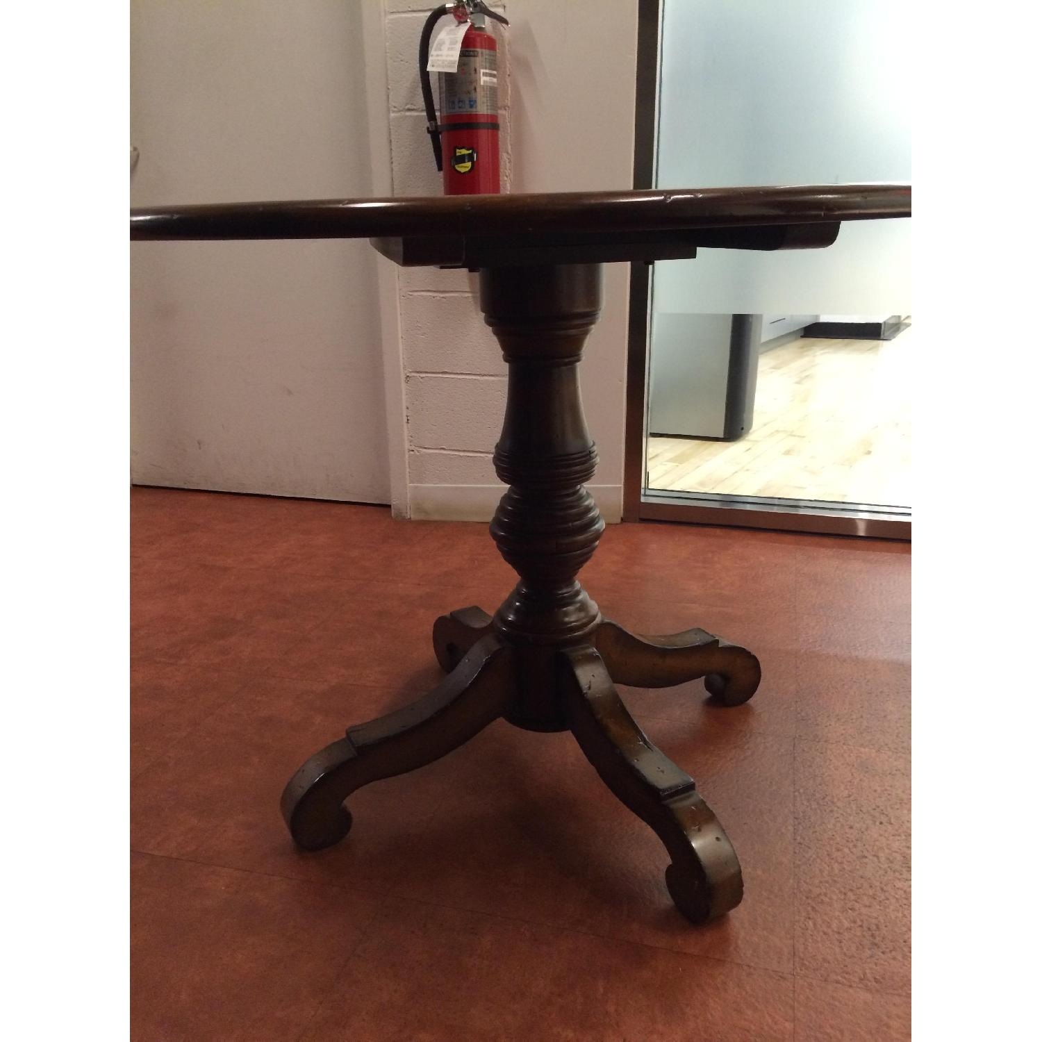 Pottery Barn Round Dining Table - AptDeco