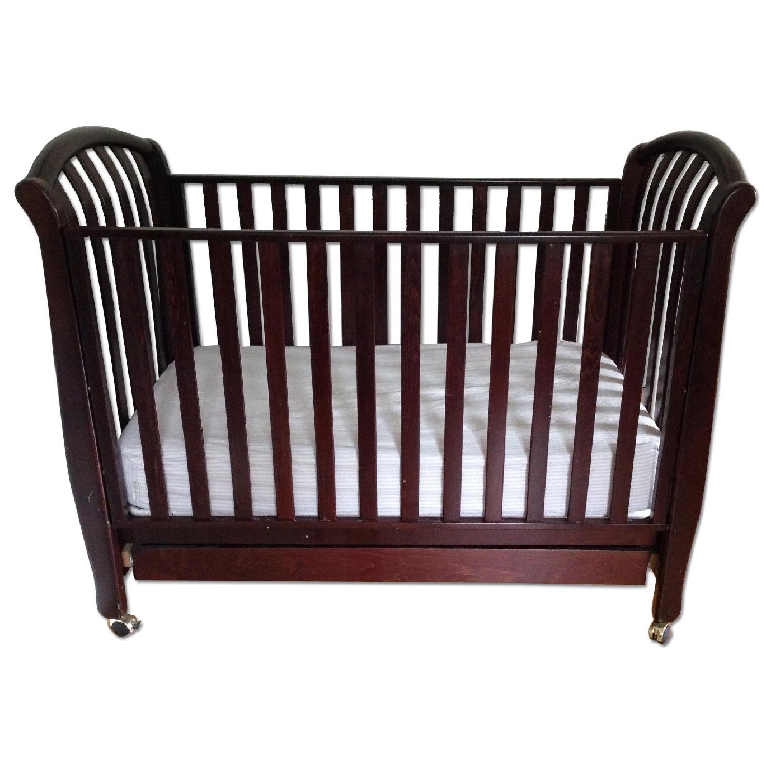 Bellini Crib - AptDeco