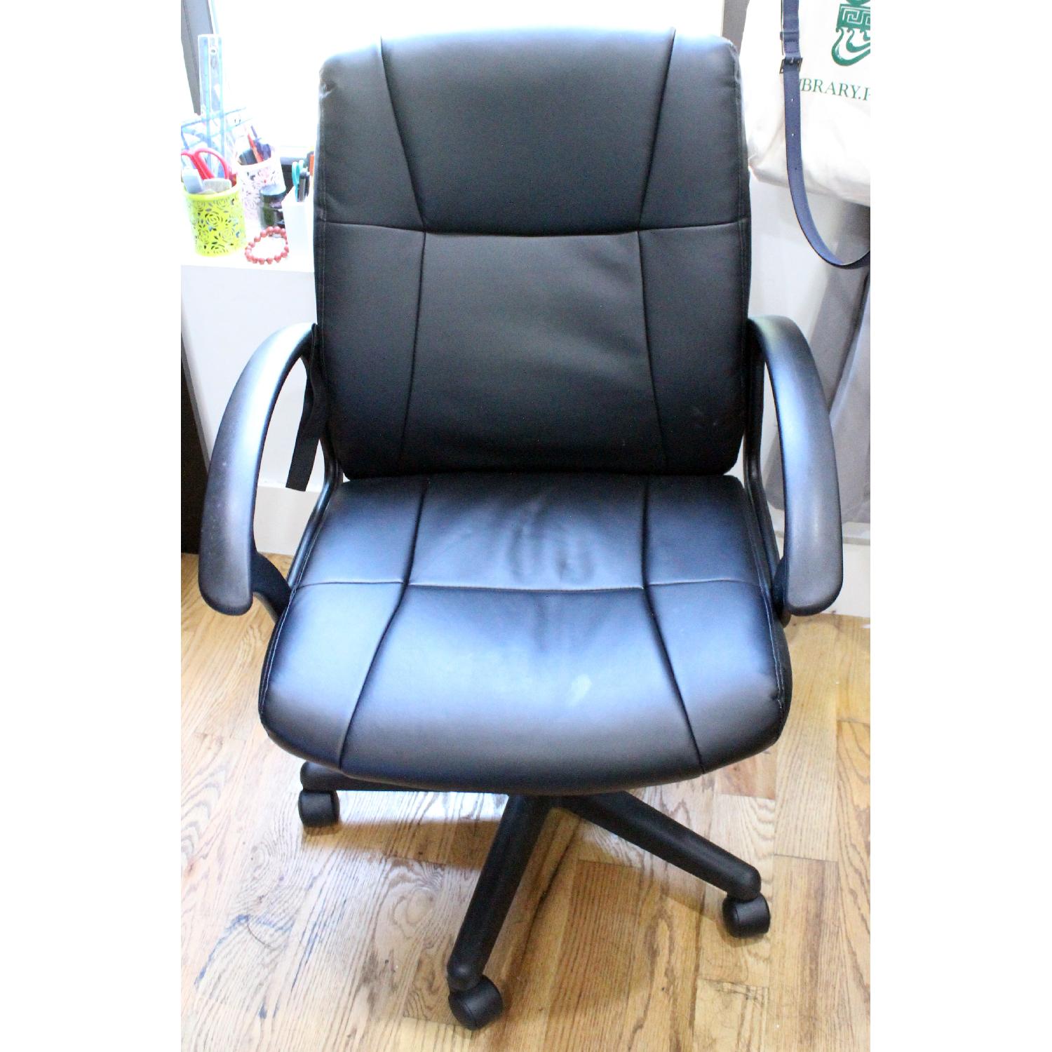 OFM Essentials ESS-6000 Ergonomic Leather Executive Chair - AptDeco