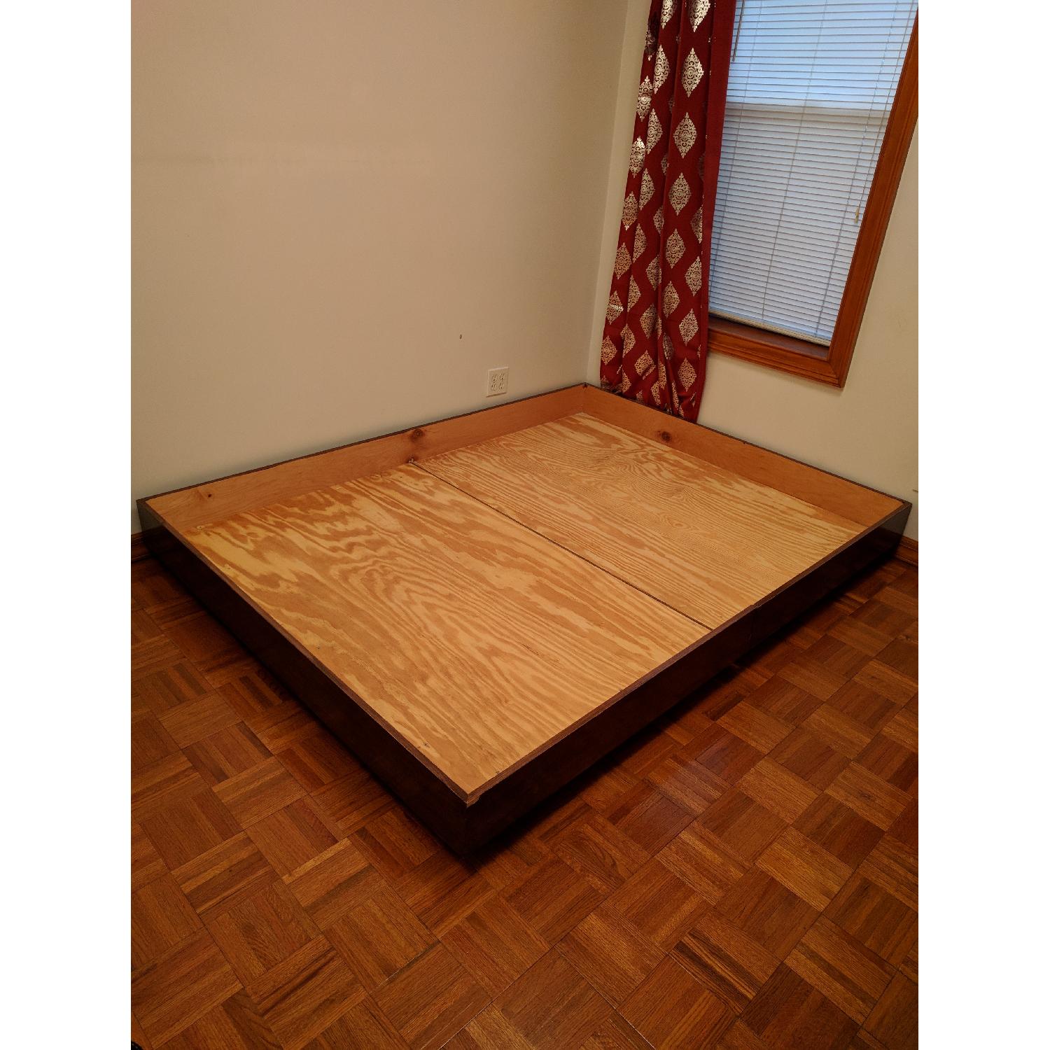 Custom Wood Queen Platform Bed - AptDeco