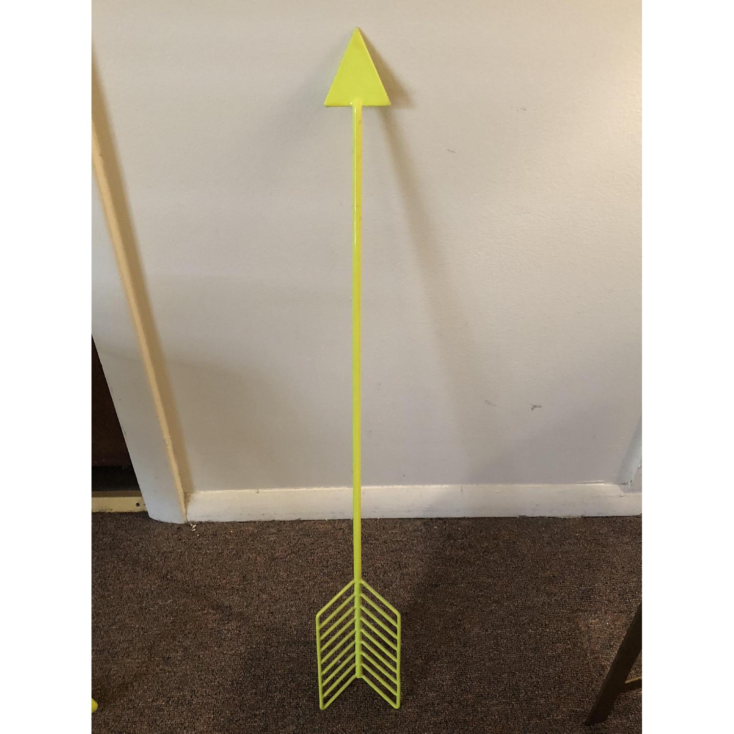 Bend Goods Sulfur Wall Arrow - AptDeco