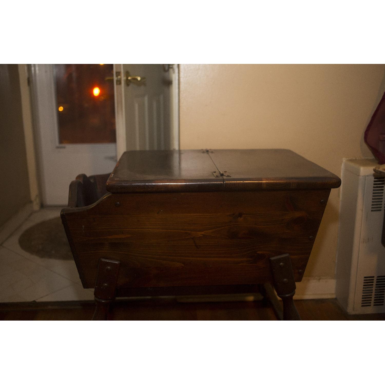 Ethan Allen Antiqued Tavern Pine Dough Box Magazine End Table - AptDeco