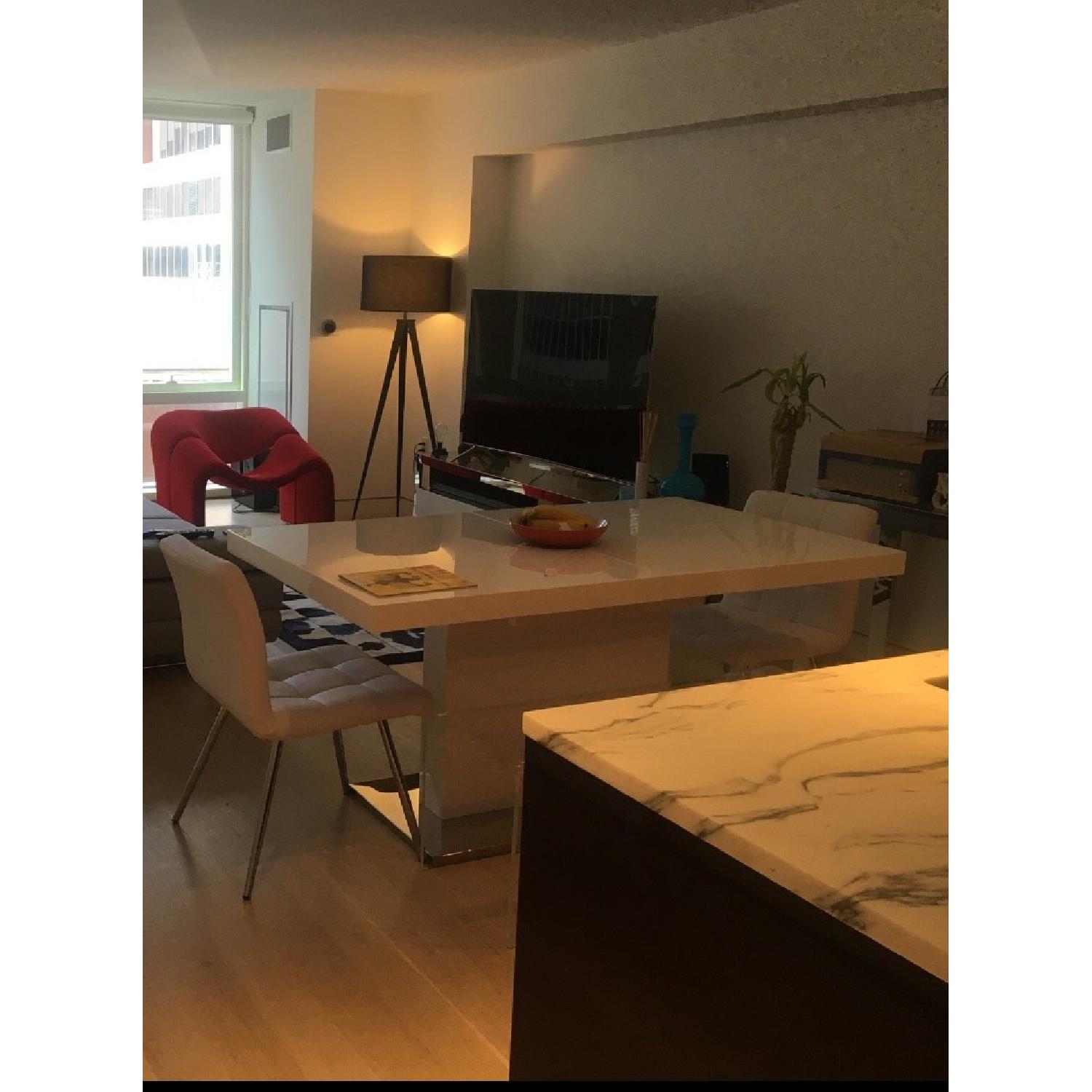 Modani Palerma Extendable Table in White - AptDeco