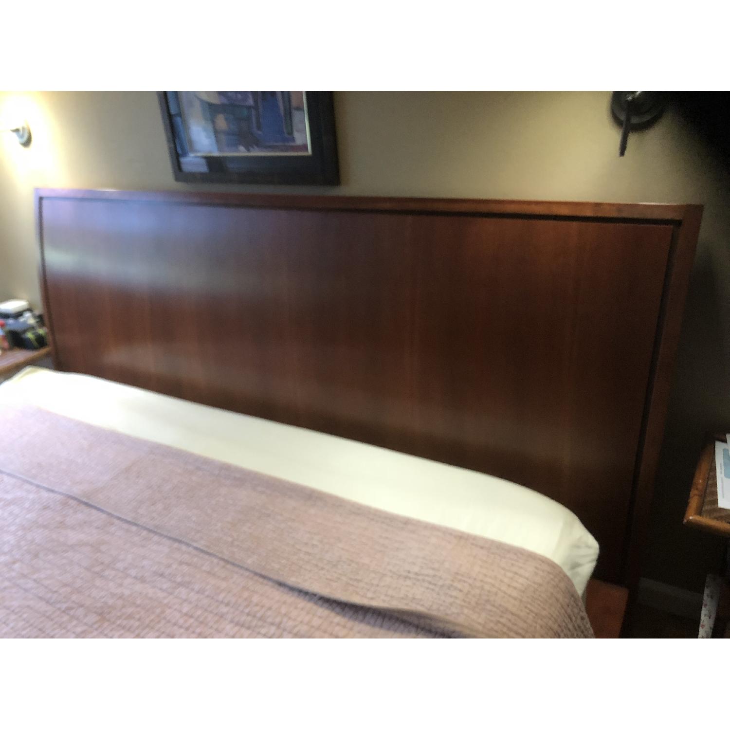 Stickley Tribeca King Platform Bed - AptDeco