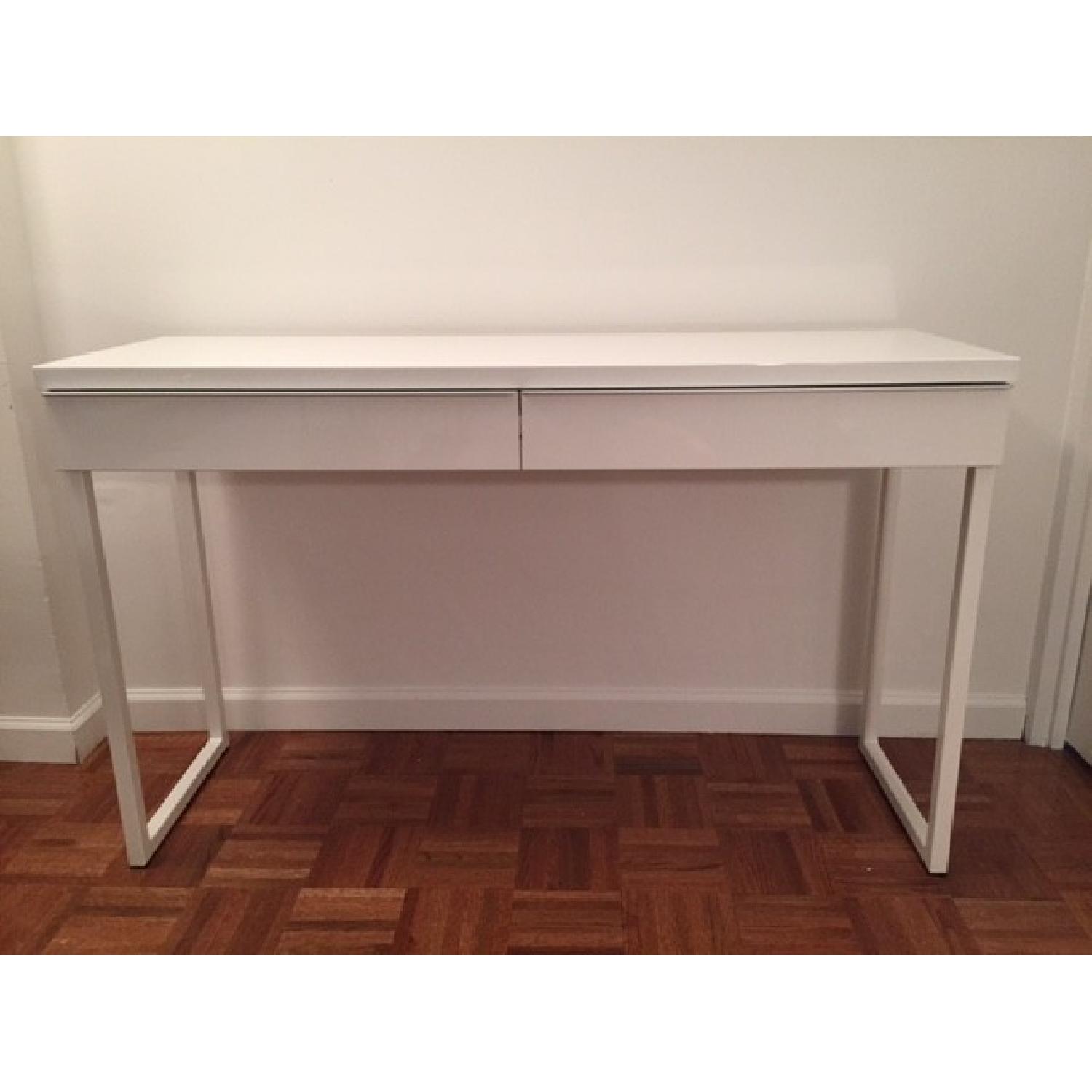 Ikea Besta Burs High Gloss White Desk - AptDeco