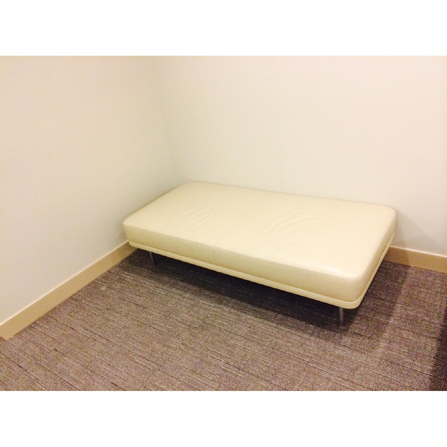 Bernhardt Mirador Wide Benches - AptDeco