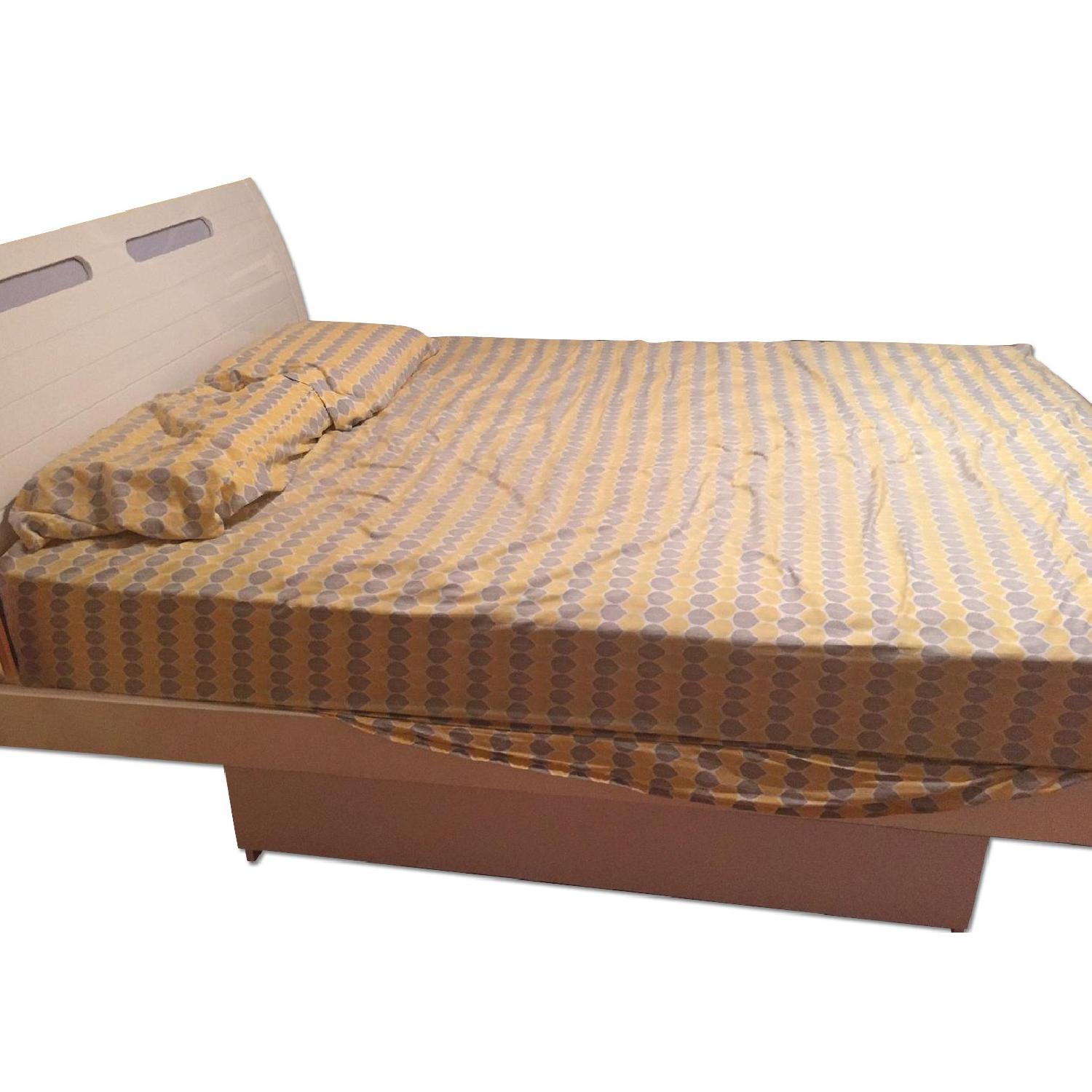 High Gloss White Platform Bed Frame w/ Storage - AptDeco