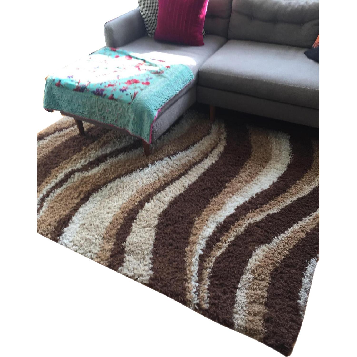 Modern Shag Rug in Neutral Wave Pattern - AptDeco