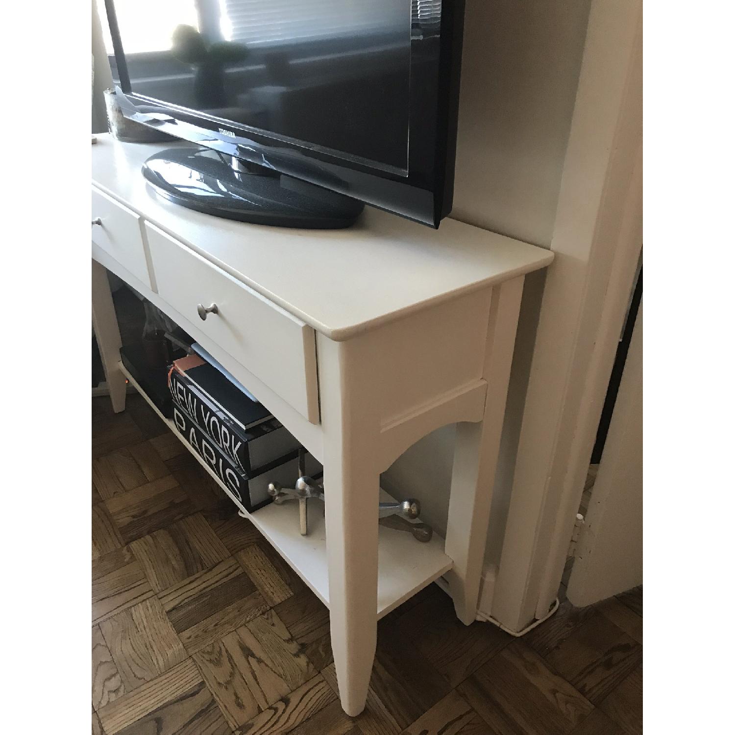 White Solid Wood TV Stand/ End Table - AptDeco