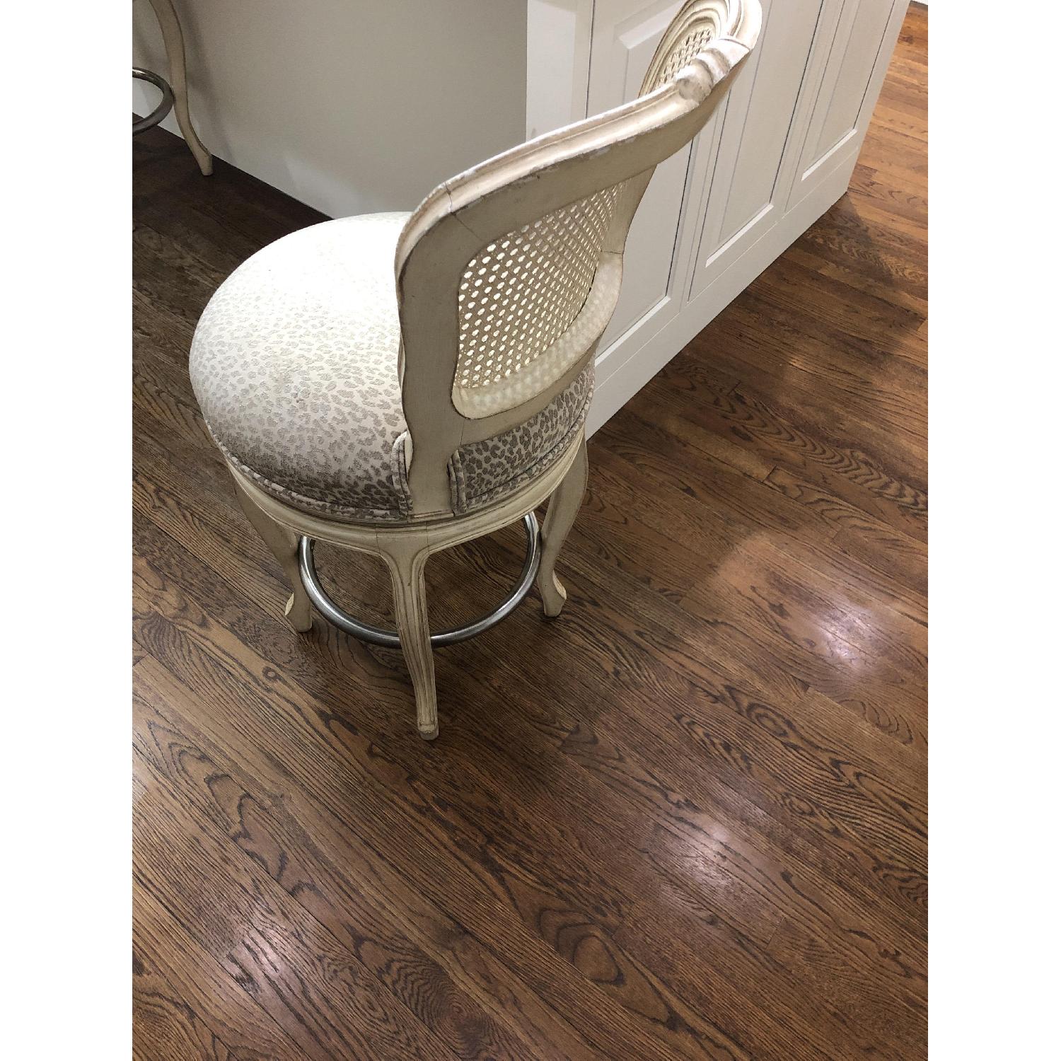 French Country Swivel Bar Stool w/ Cheetah Print - AptDeco