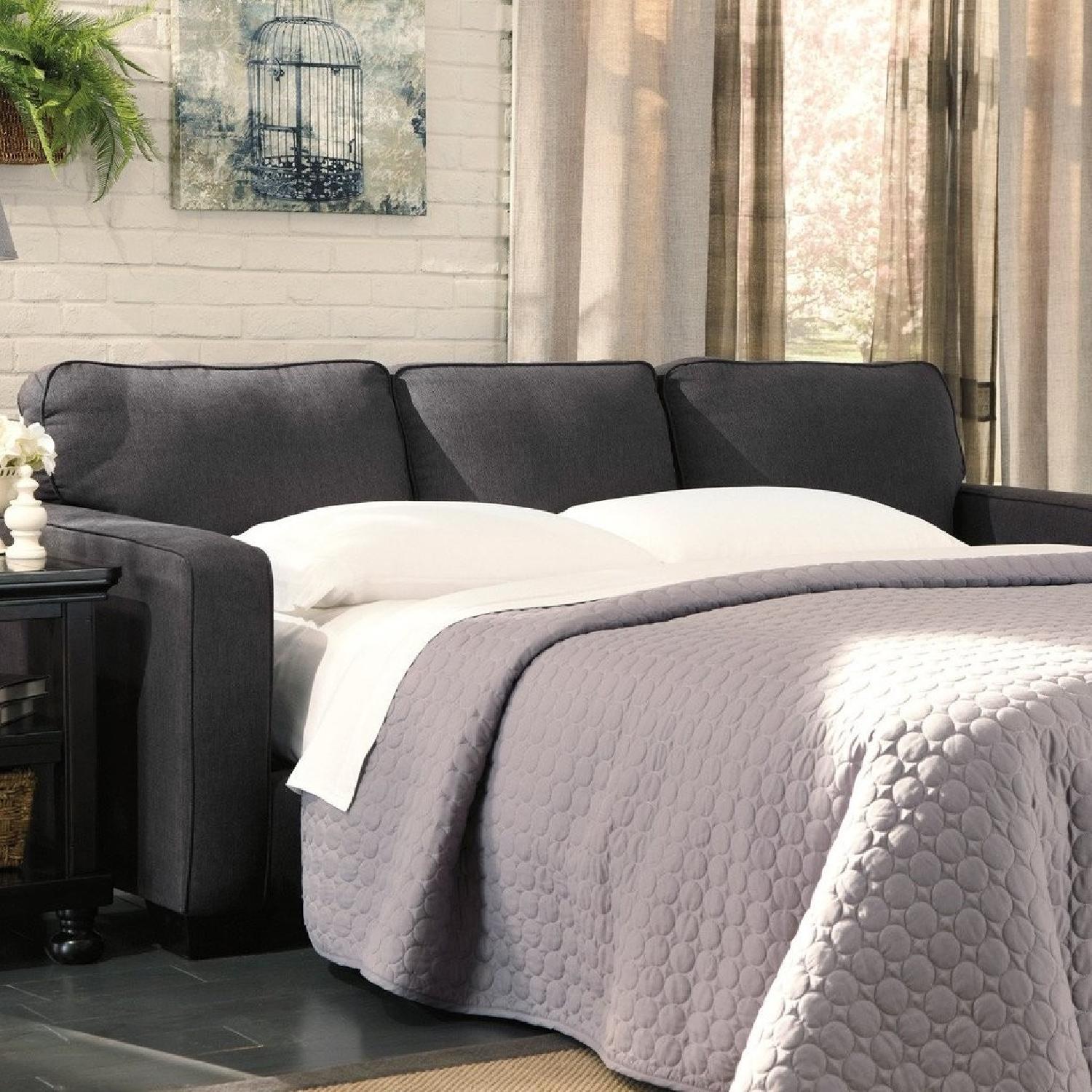 Jennifer Convertibles Alenya Queen Sleeper Sofa - AptDeco