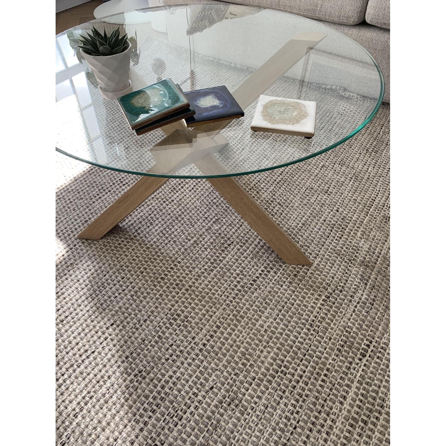 Pratrik 1x3 Round Table - AptDeco