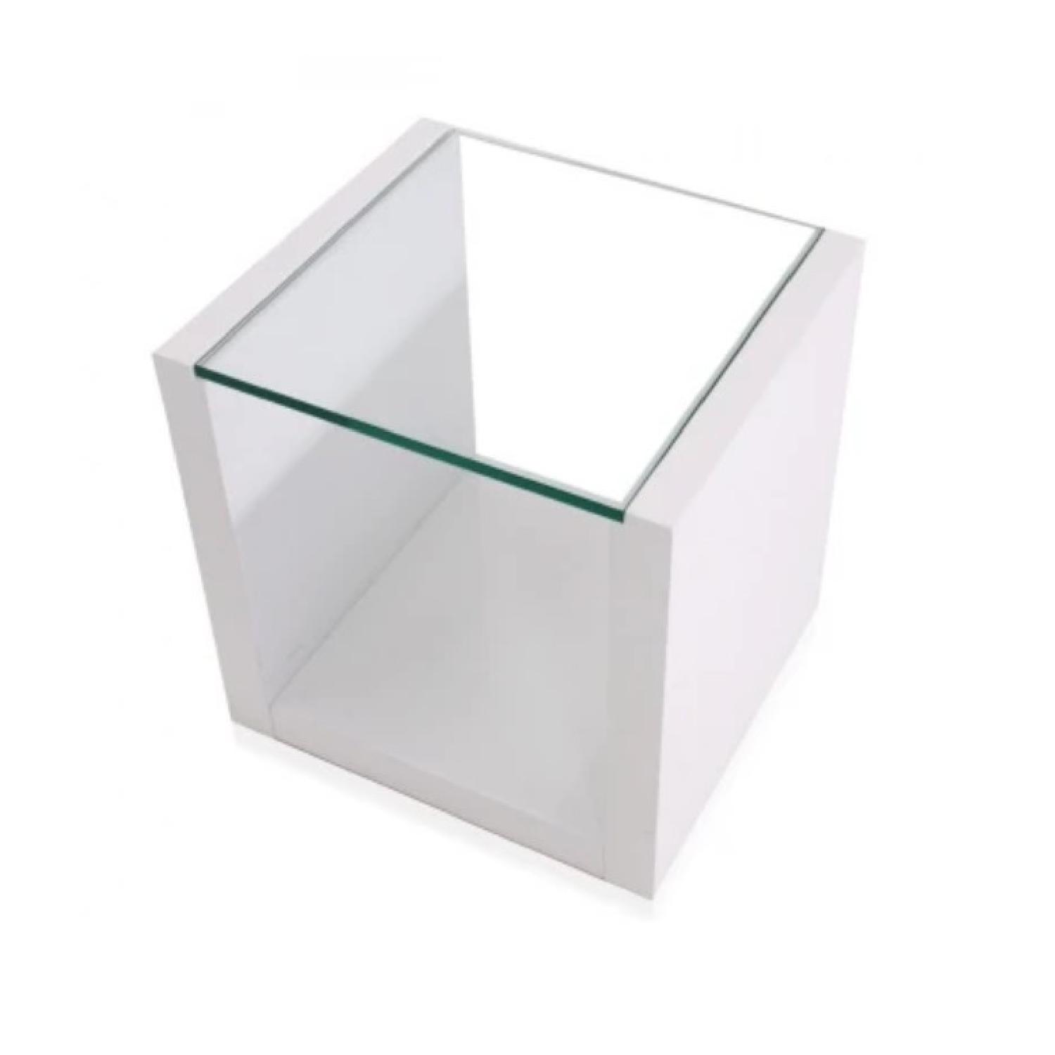 Modani Side Table in White - AptDeco